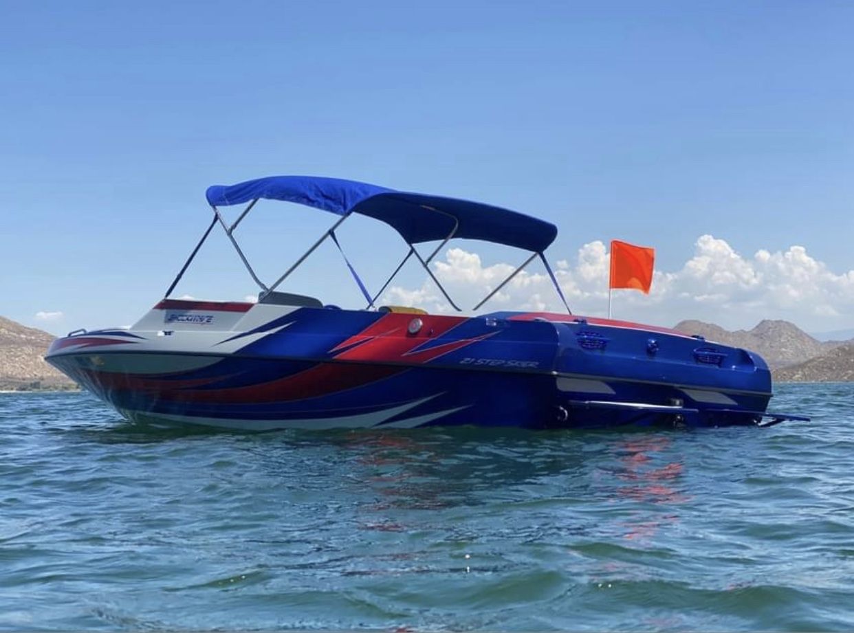 2014 Shockwave Custom boats 21 step skier for Sale in Rancho Cucamonga ...