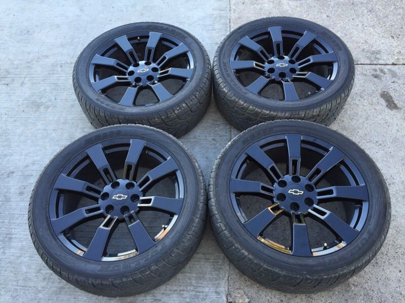 Like NEW 22" Chevy GMC RIMS Black & TIRES ! 6 Lug WHEELS for Sale in ...