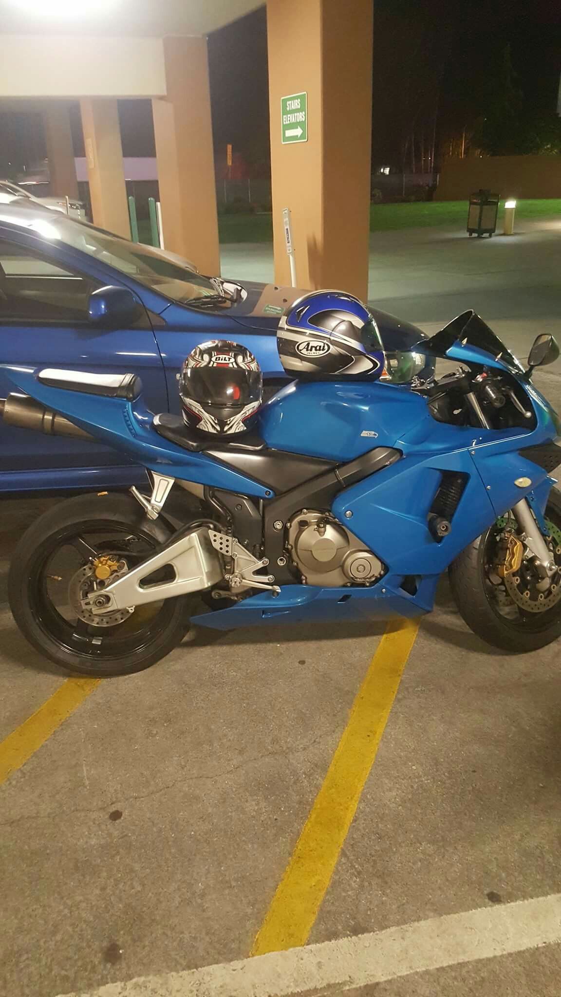 Wrecked 04 Honda Cbr RR600 for Sale in Seattle, WA - OfferUp