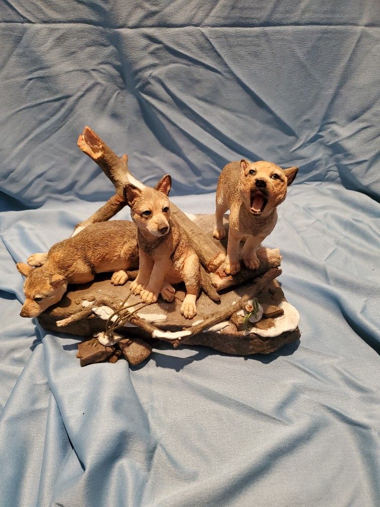 Country Artists Early Thaw - Wolf Cubs Figurine for Sale in Mesa, AZ ...