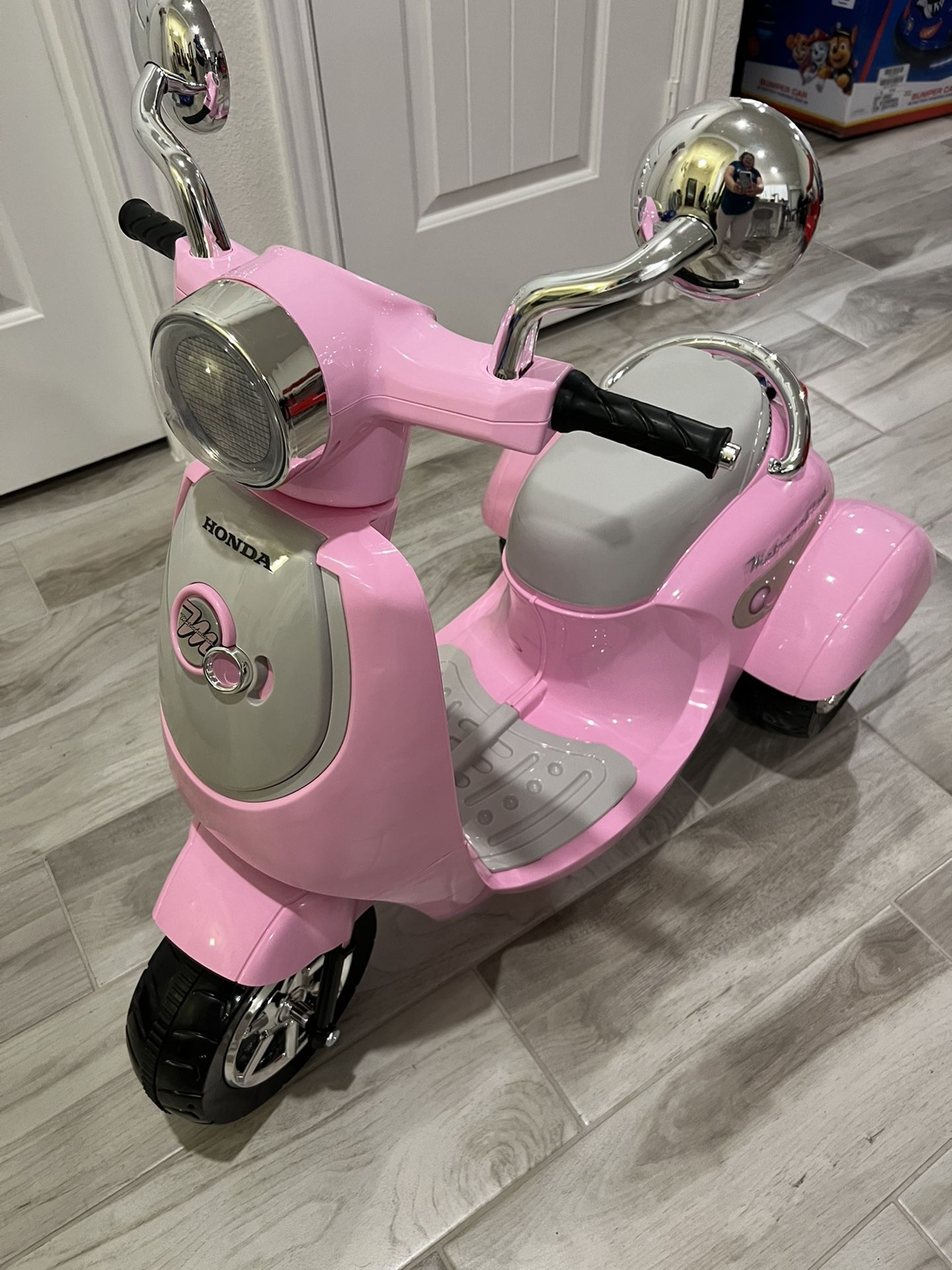 Honda Metropolitan Pink