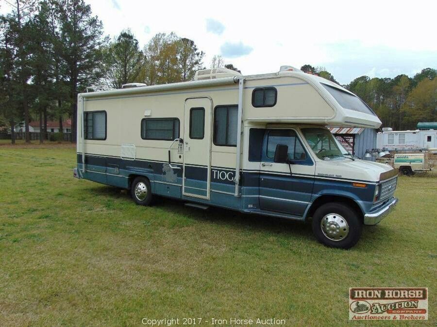 1990 Ford Econoline Tioga Motorhome. for Sale in Los Angeles, CA - OfferUp