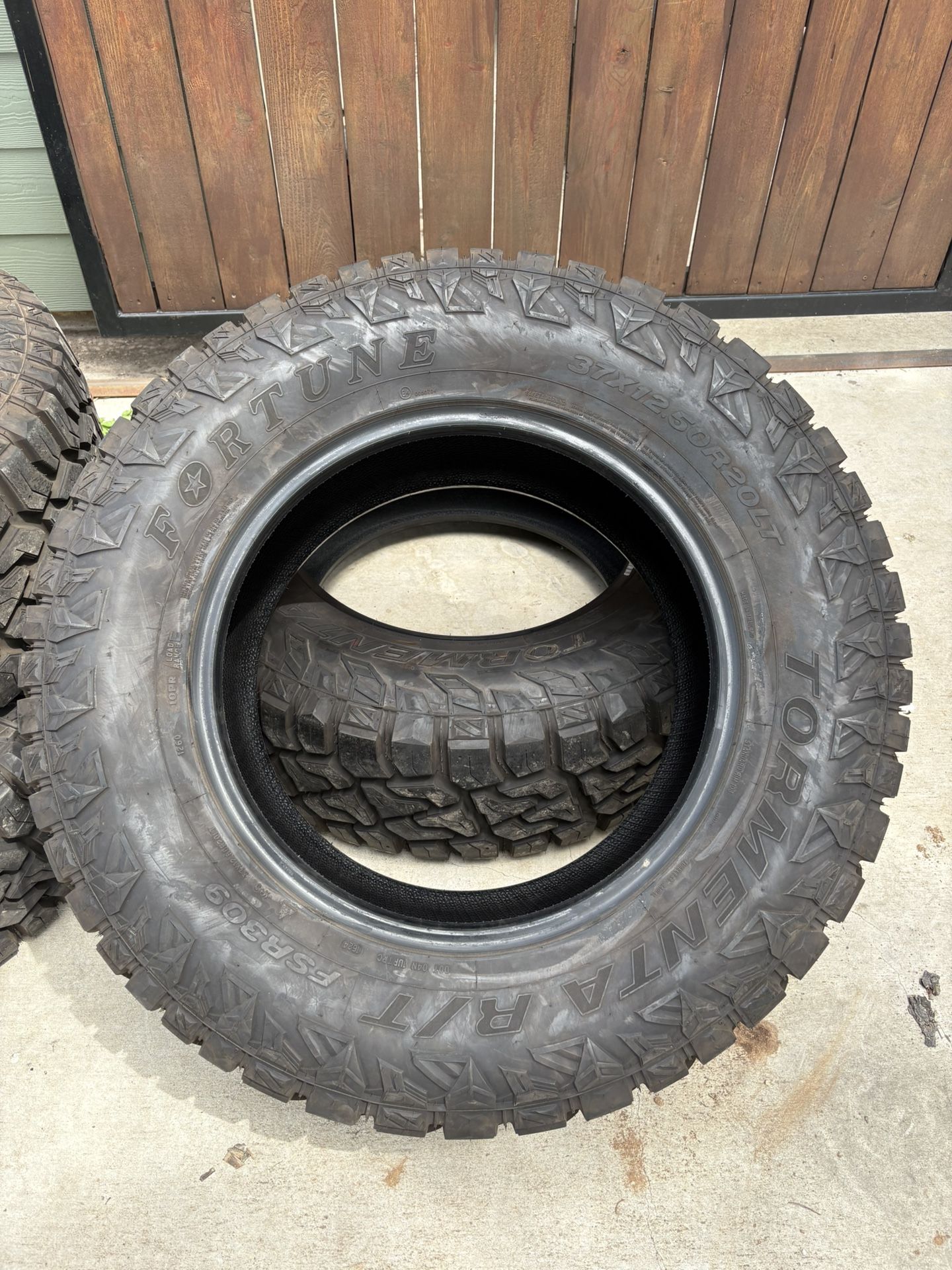 37 X 12.50 Tires for Sale in San Antonio, TX - OfferUp
