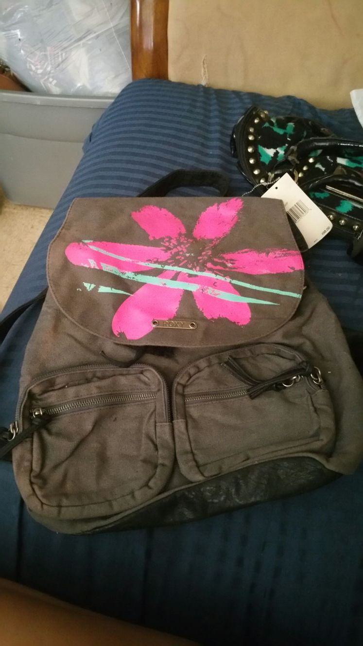 Roxy backpack for Sale in Honolulu, HI - OfferUp