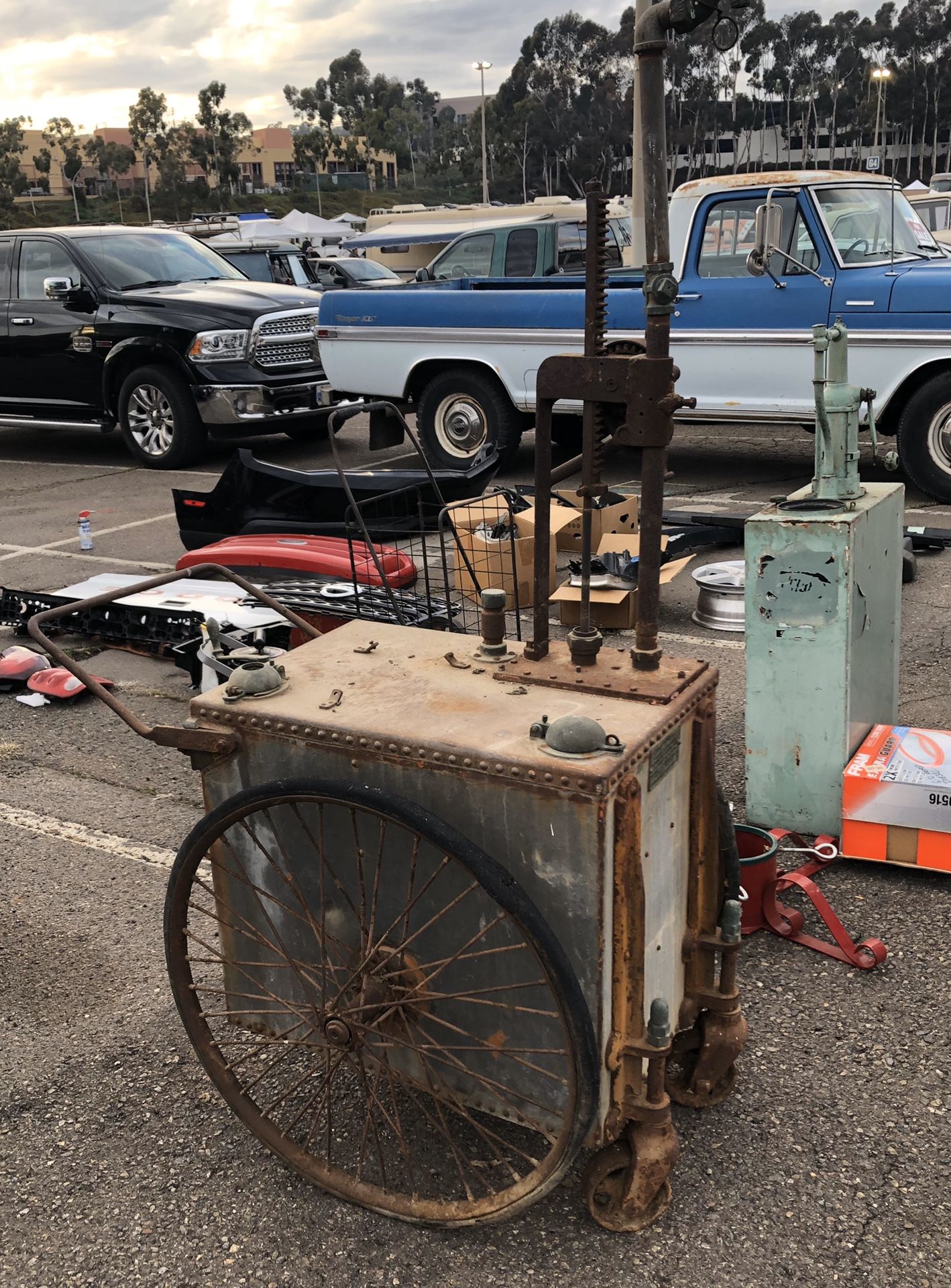 Antique Bowser Gas Cart Pump for Sale in Lakeside, CA - OfferUp