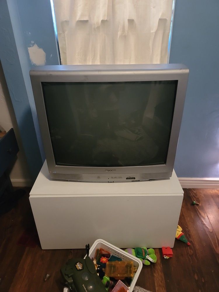 32 inch Sharp CRT for Sale in Sacramento, CA - OfferUp