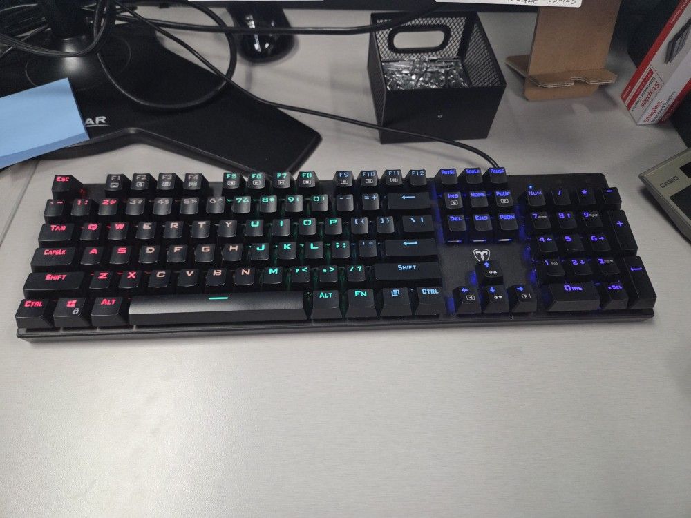 Mechanical Keyboard for Sale in Hazard, CA - OfferUp