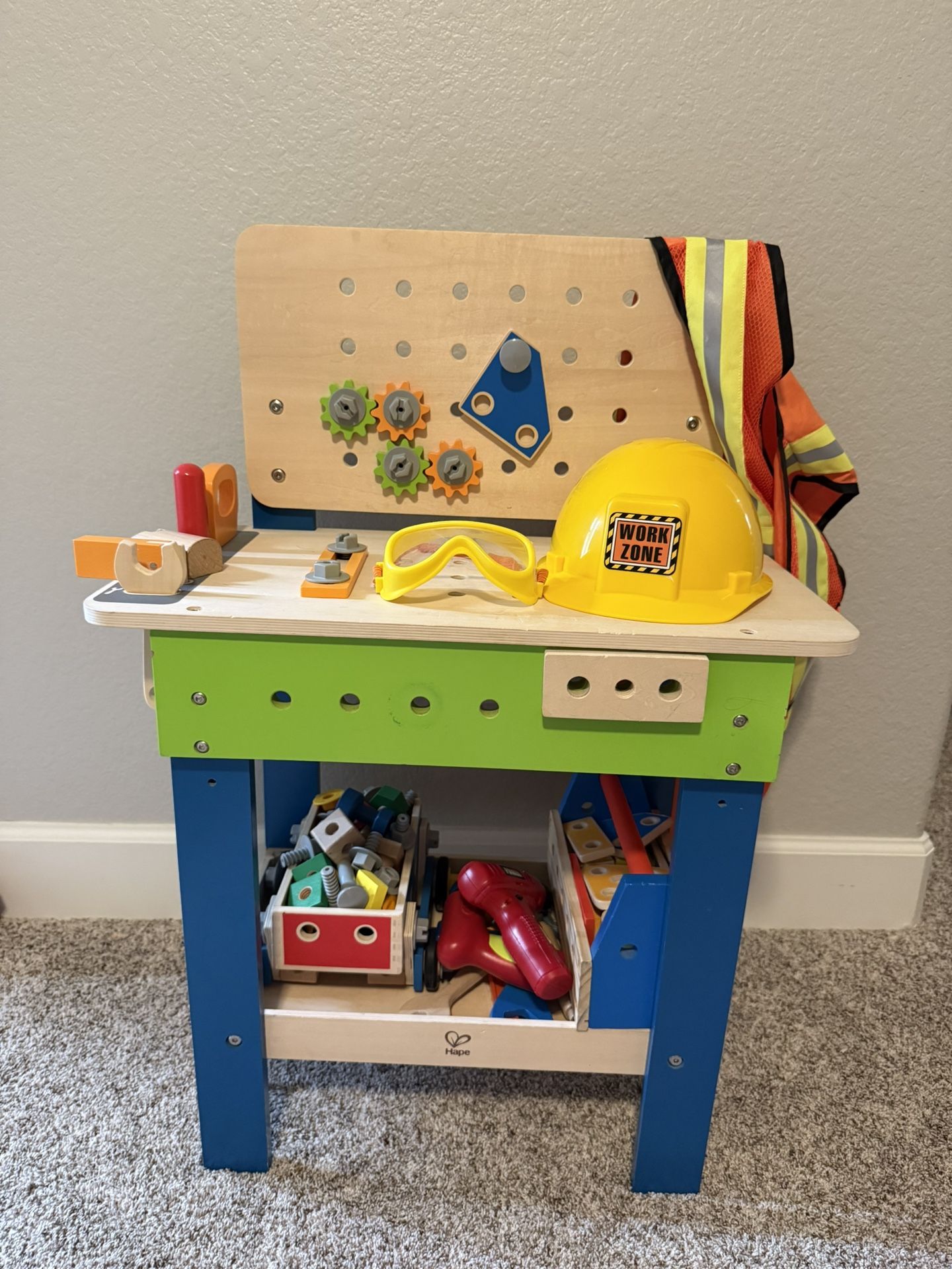 Hape Wooden Tool bench for Sale in Leander, TX - OfferUp