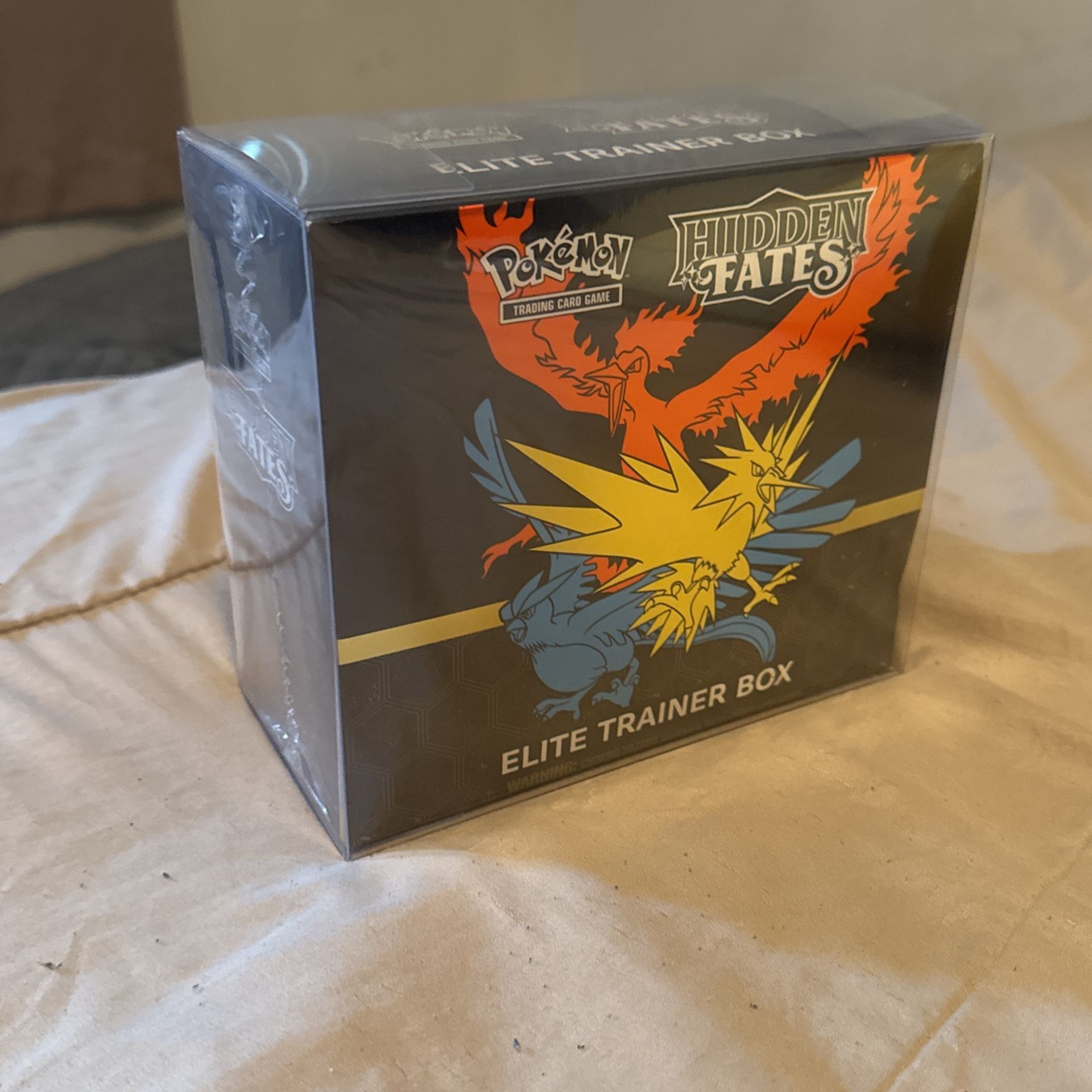 Pokémon Hidden Fates ETB (2020) for Sale in Long Beach, CA - OfferUp