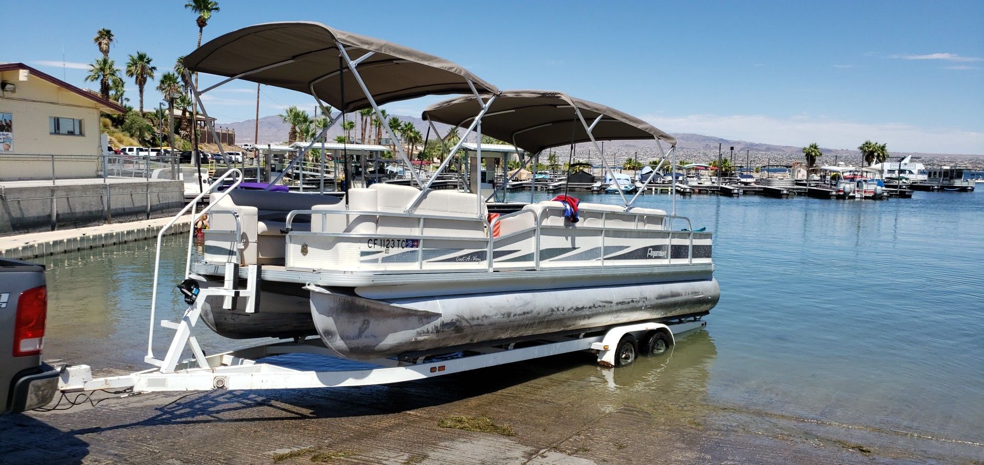 24' pontoon boat for Sale in Lake Havasu City, AZ - OfferUp