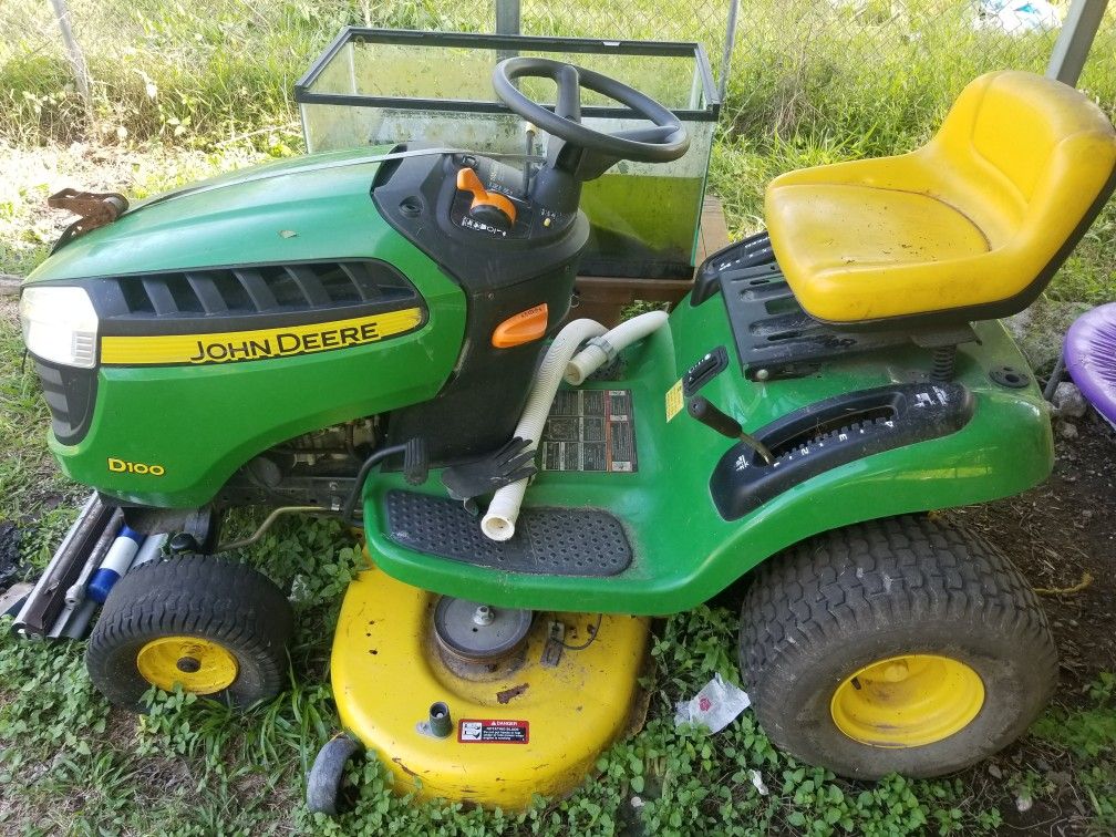John Deere D100 tractor for Sale in Humble, TX - OfferUp