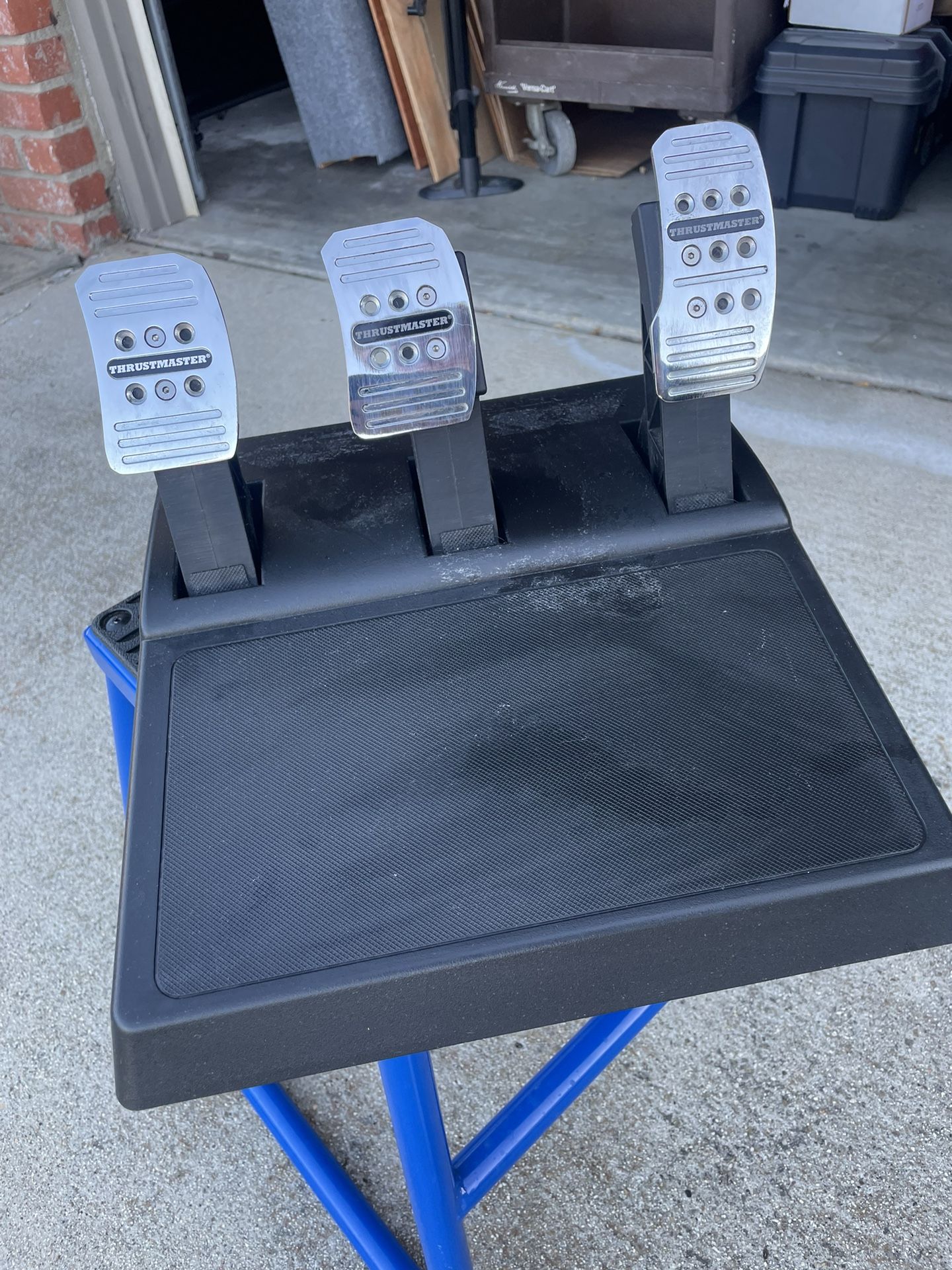 Thrustmaster T3PA Pedals for Sale in Escondido, CA - OfferUp