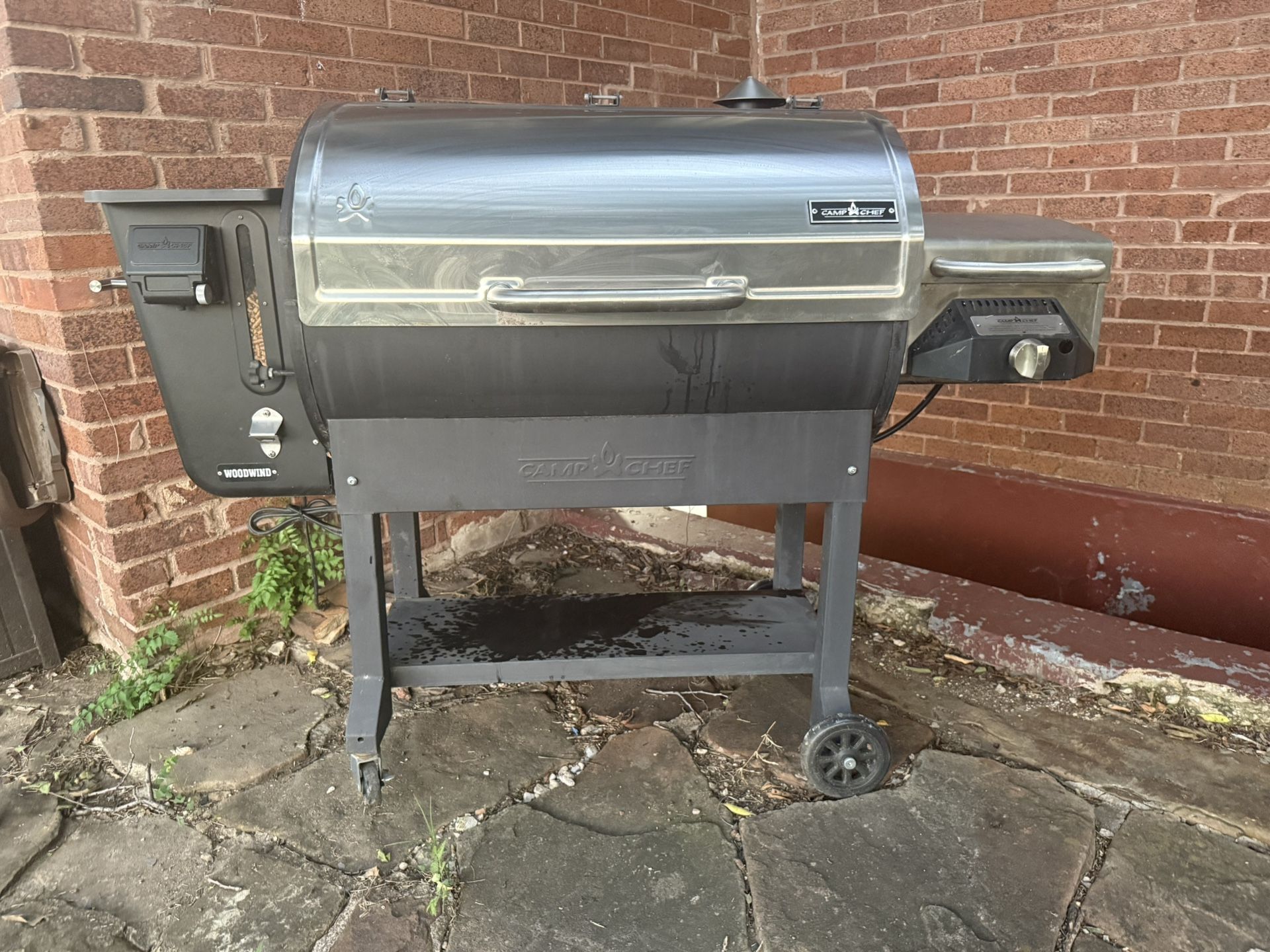 Camp Chef 36” Woodwind Pellet Grill with Sidekick Sear for Sale in Fort ...