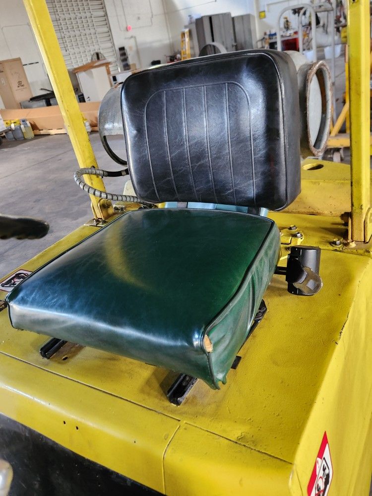 Mitsubishi FGC25 - Forklift for Sale in Hialeah, FL - OfferUp