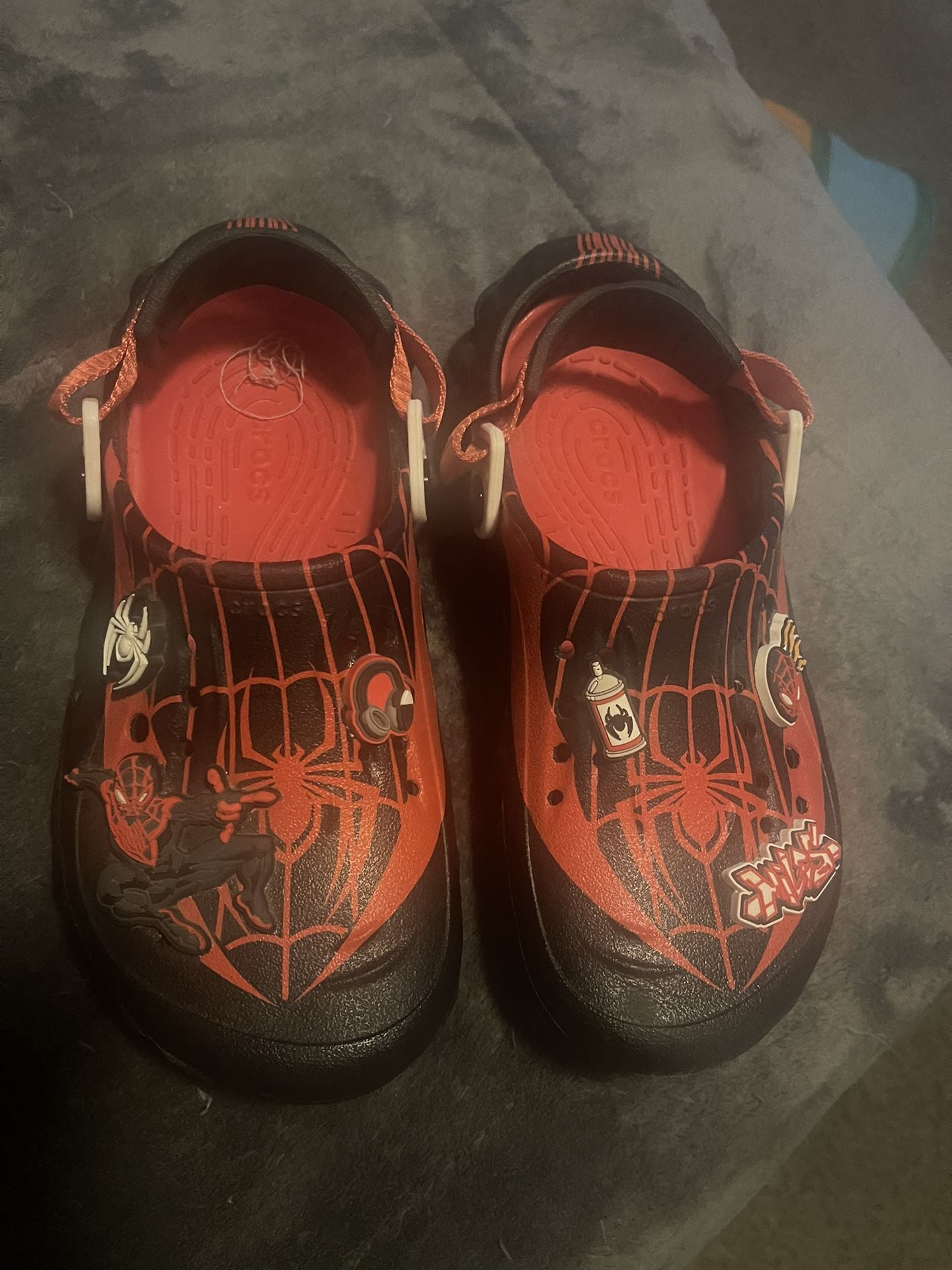 Spider Man Crocs/black/red/ for Sale in Phoenix, AZ - OfferUp