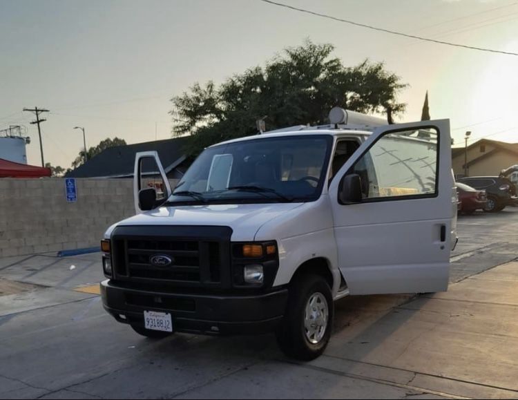 2009 Ford E250 for Sale in Westchester, CA - OfferUp