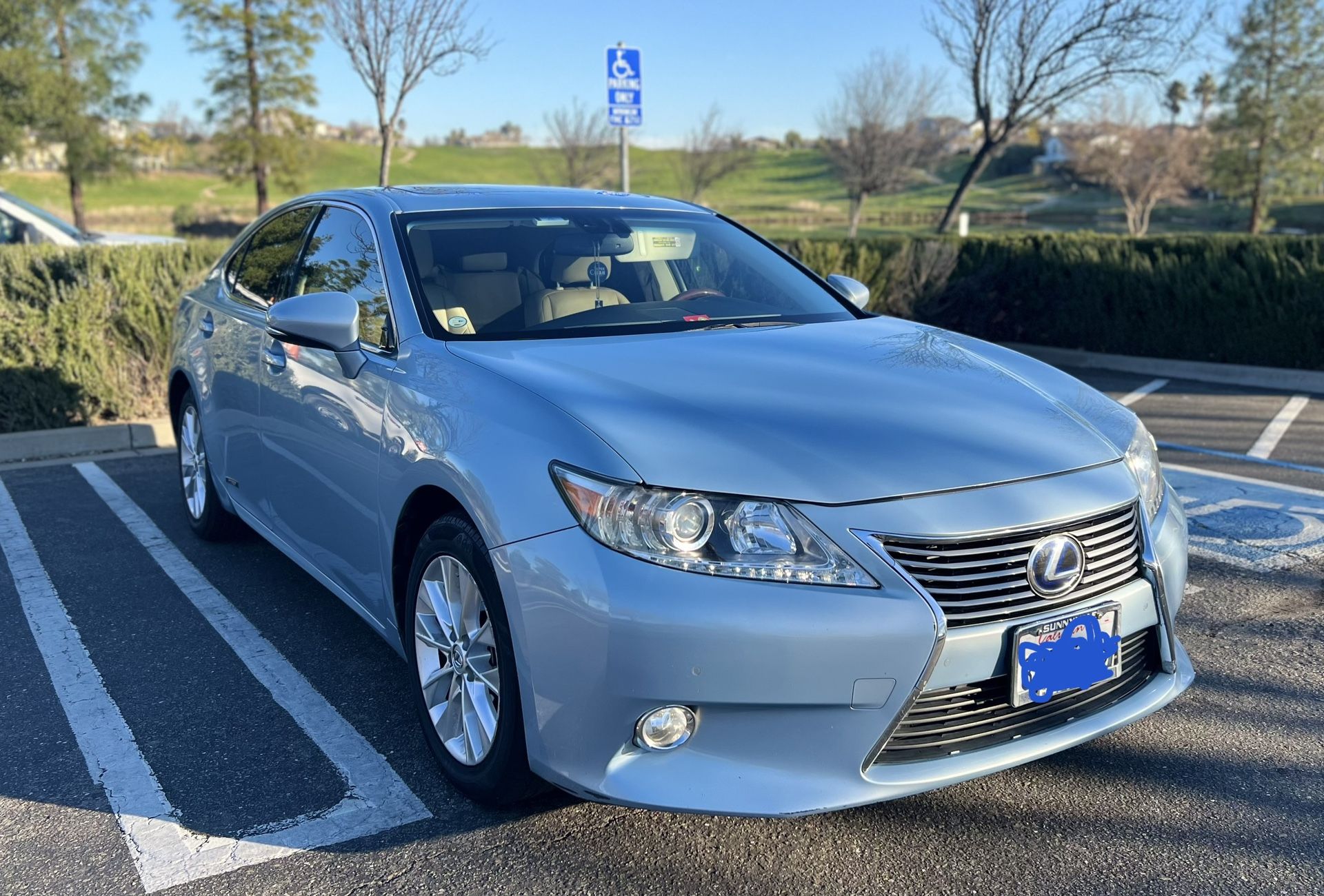 2013 Lexus ES 300h for Sale in Brentwood, CA - OfferUp
