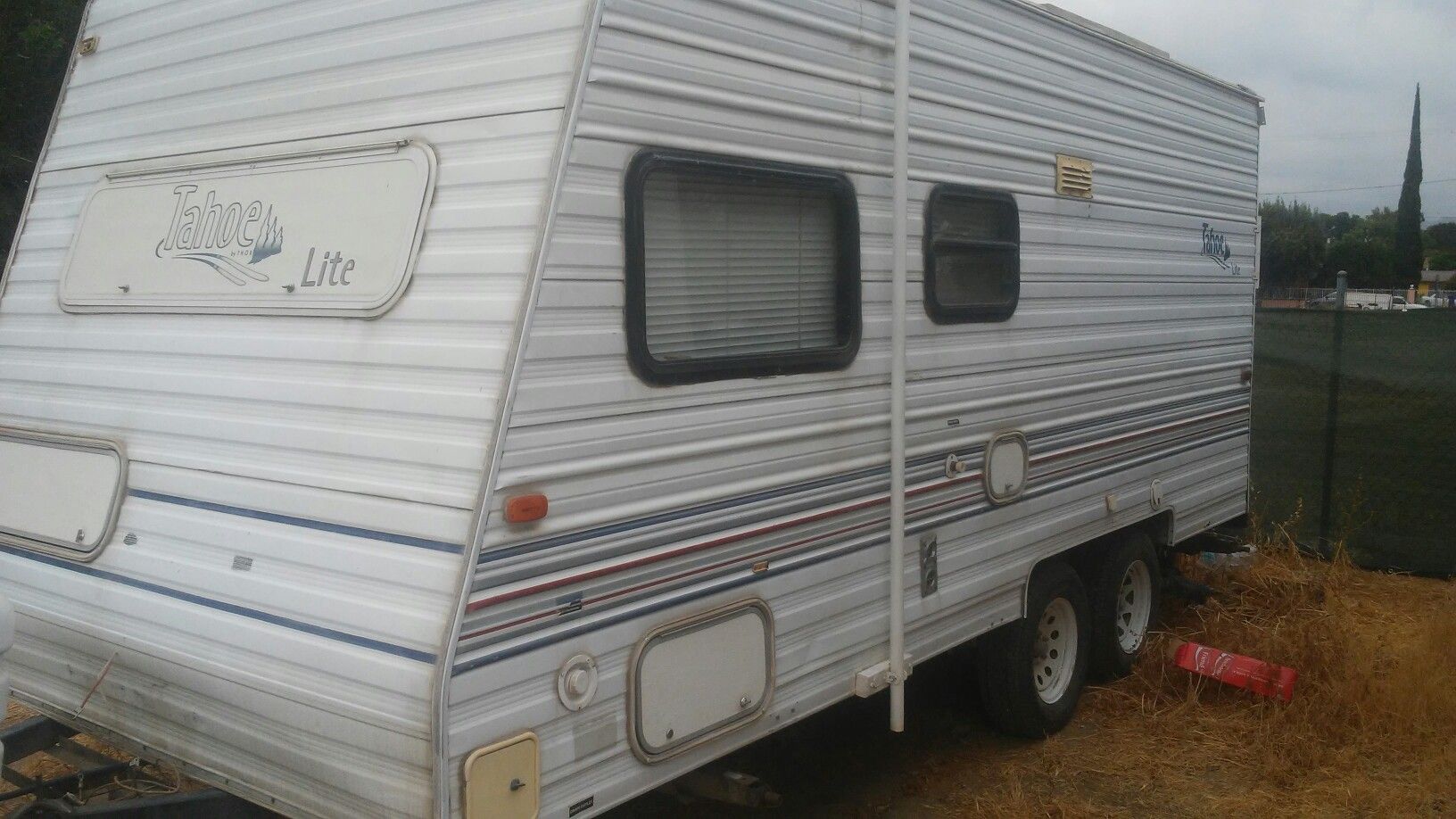 1999 tahoe 19 foot travel trailer in good condition for Sale in Los ...
