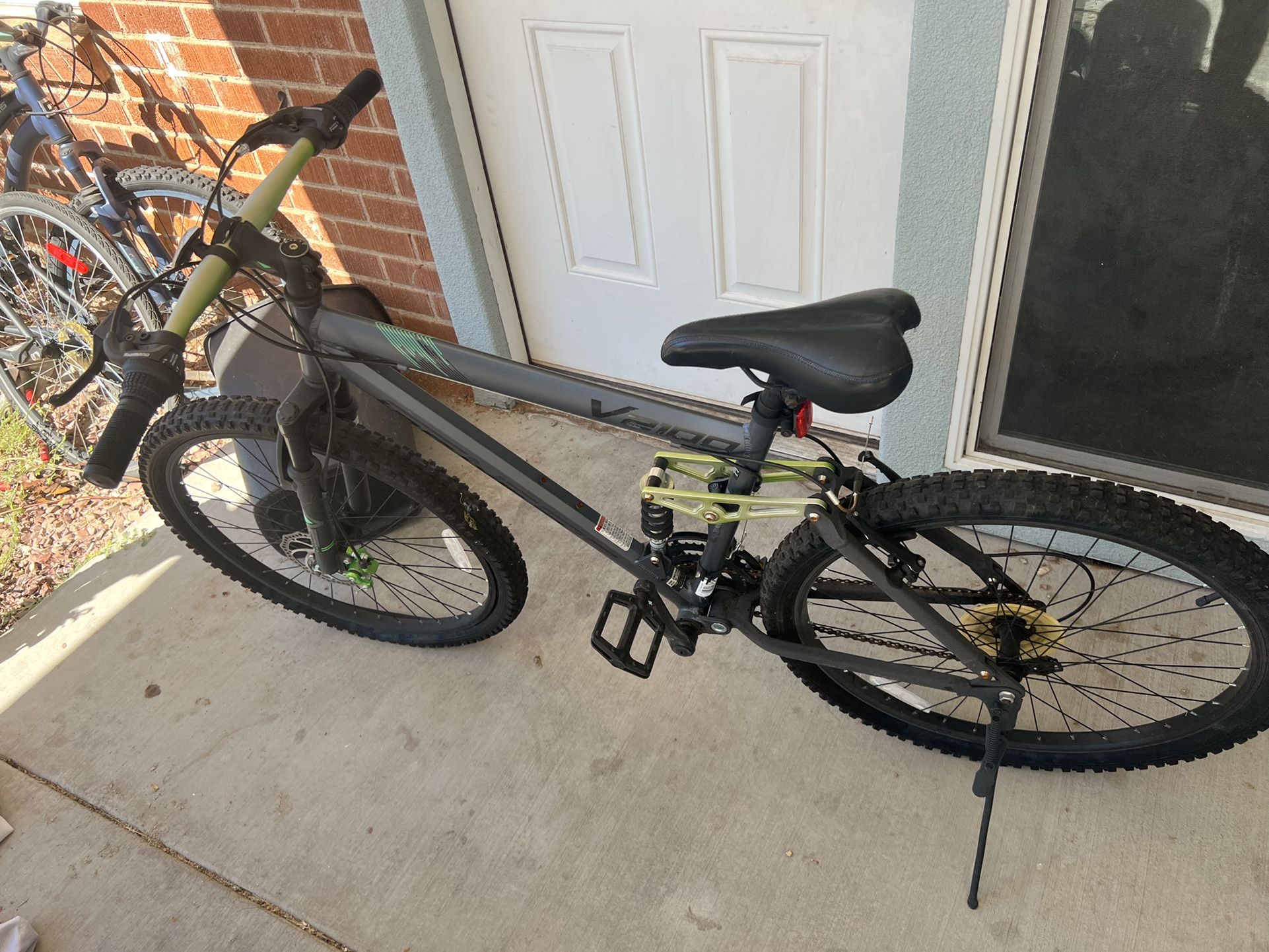 Genesis Bike for Sale in Tucson, AZ - OfferUp