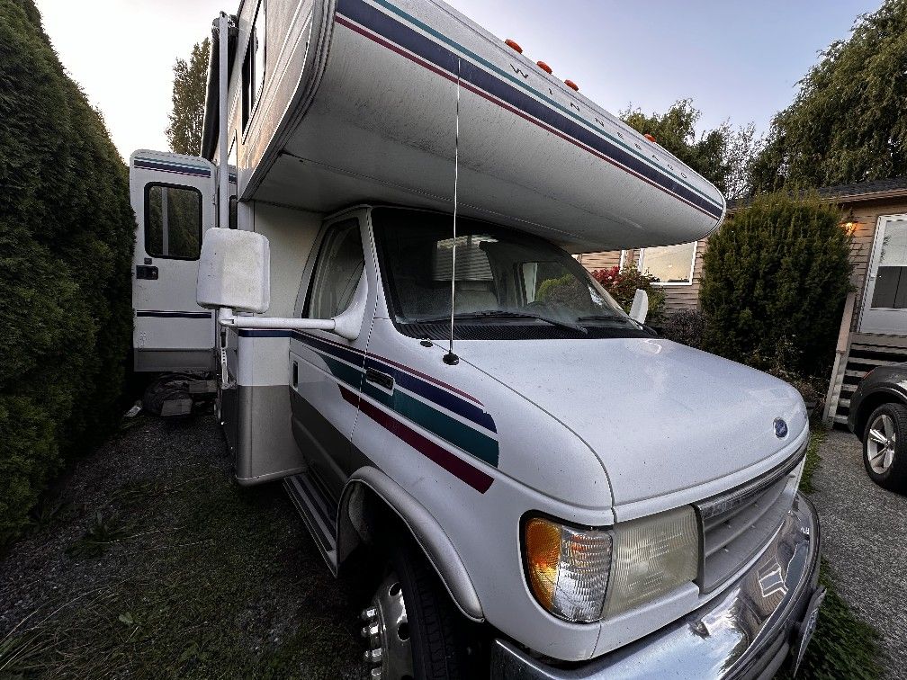 96 Ford E-350 Winnebago for Sale in Federal Way, WA - OfferUp