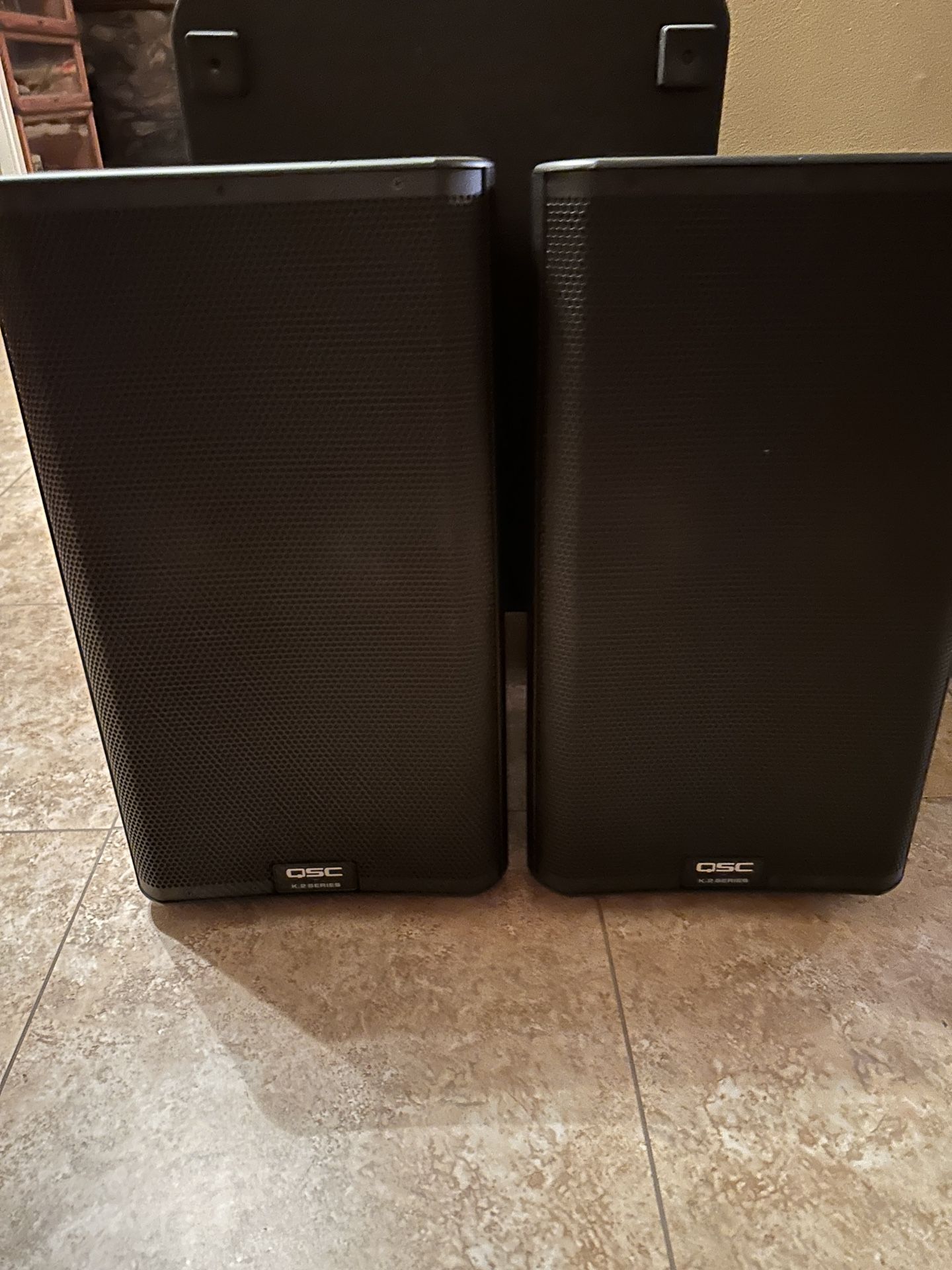 Pair of QSC K12.2 Monitor Dj Stage Club Rave Concert Speakers for Sale ...