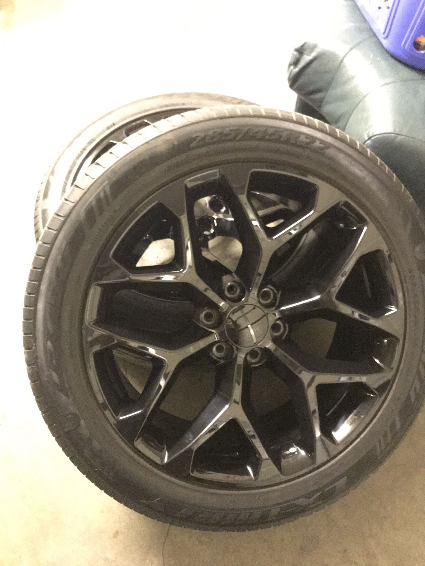 22” snowflake replicas for Sale in Compton, CA - OfferUp