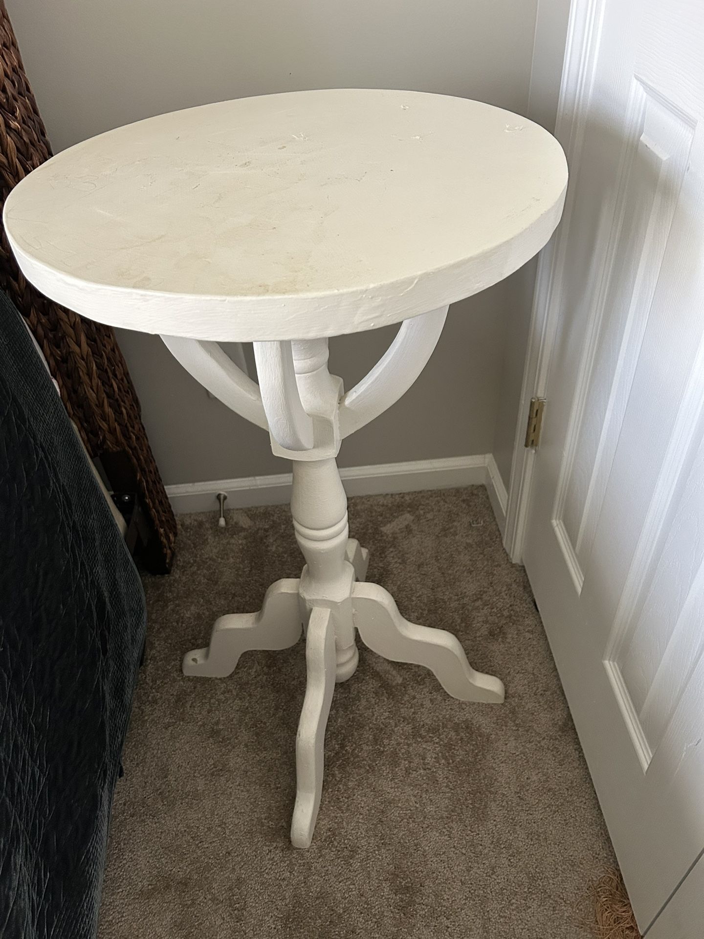 Wood 30 Inch Table for Sale in Lake Park, NC - OfferUp