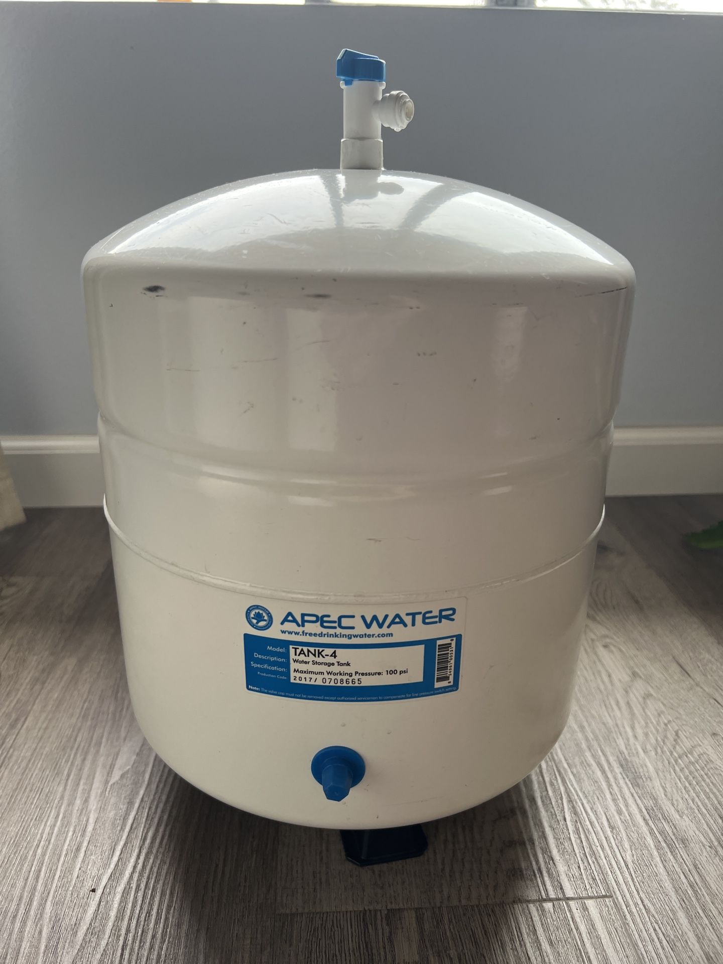 FREE APEC Water Tank For Reverse Osmosis for Sale in Alhambra, CA - OfferUp