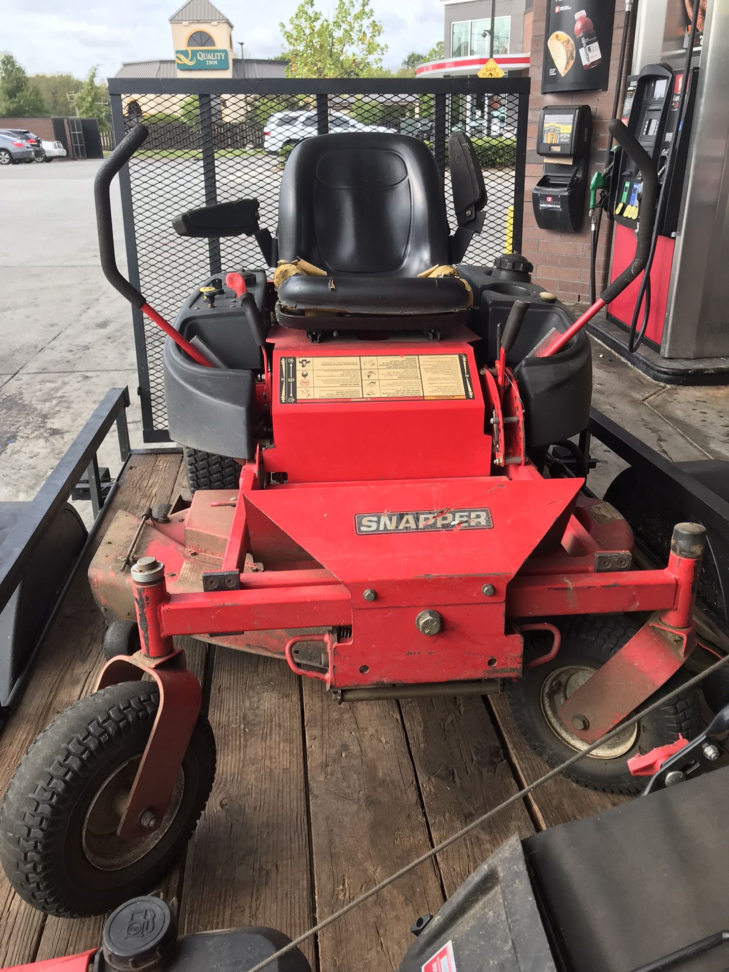 Snapper 44” Zero Turn for Sale in Charlotte, NC - OfferUp