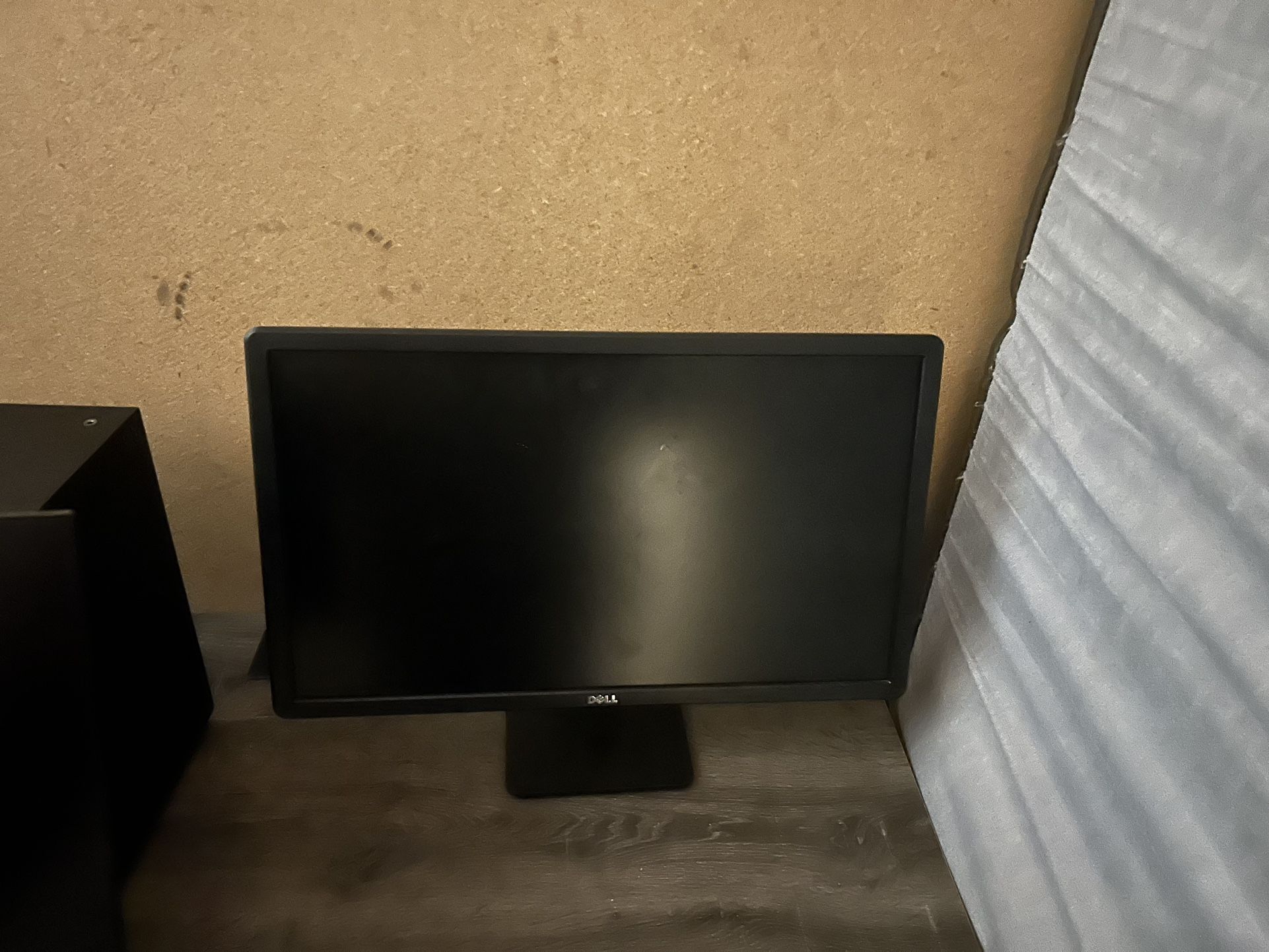 Dell Led LCD Monitor for Sale in Renton, WA - OfferUp
