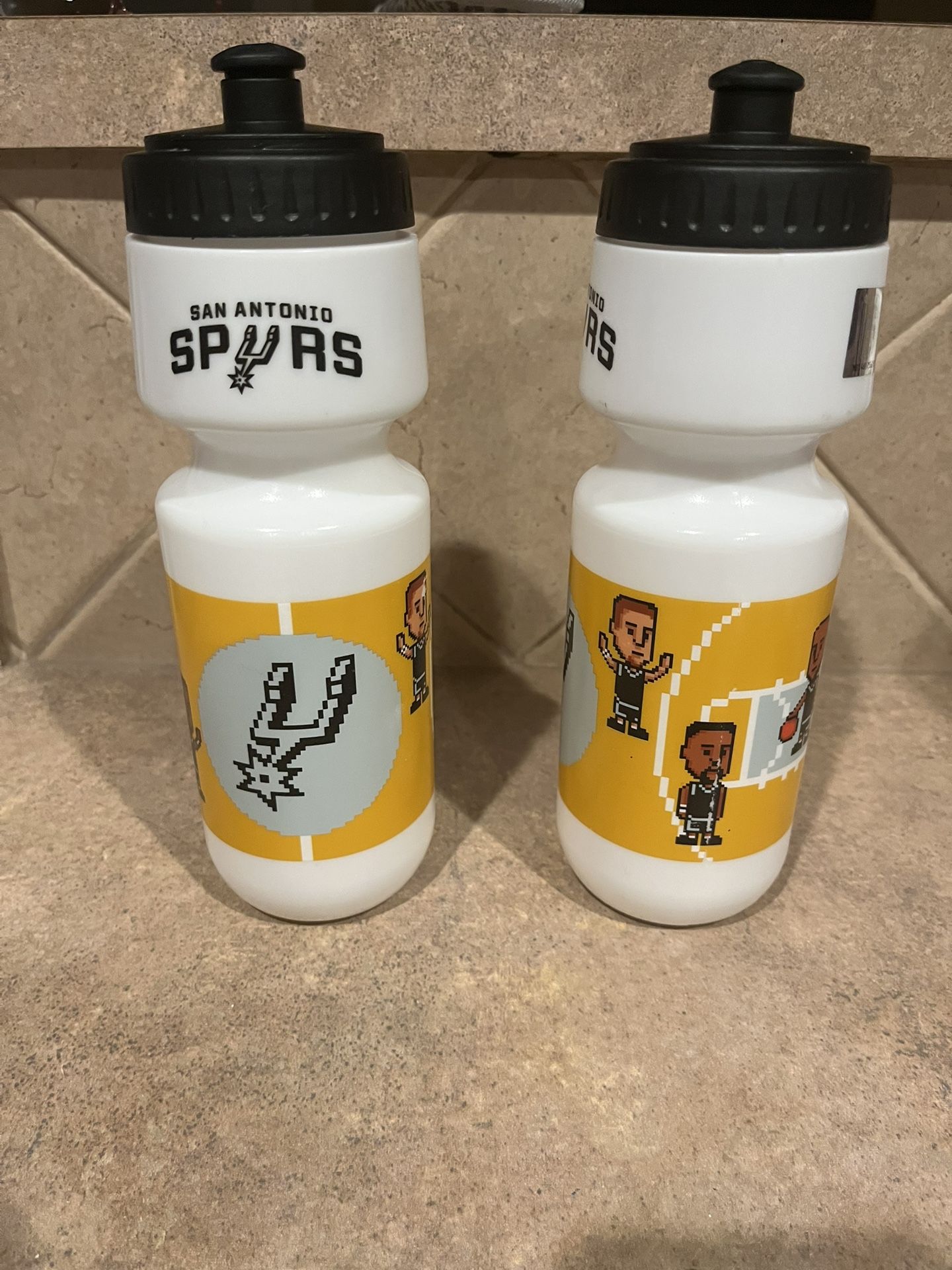 NEW San Antonio Spurs NBA Licensed Plastic Water Bottle https://offerup ...