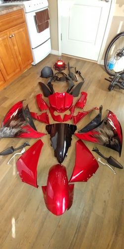 2011 Yamaha R1 Raven