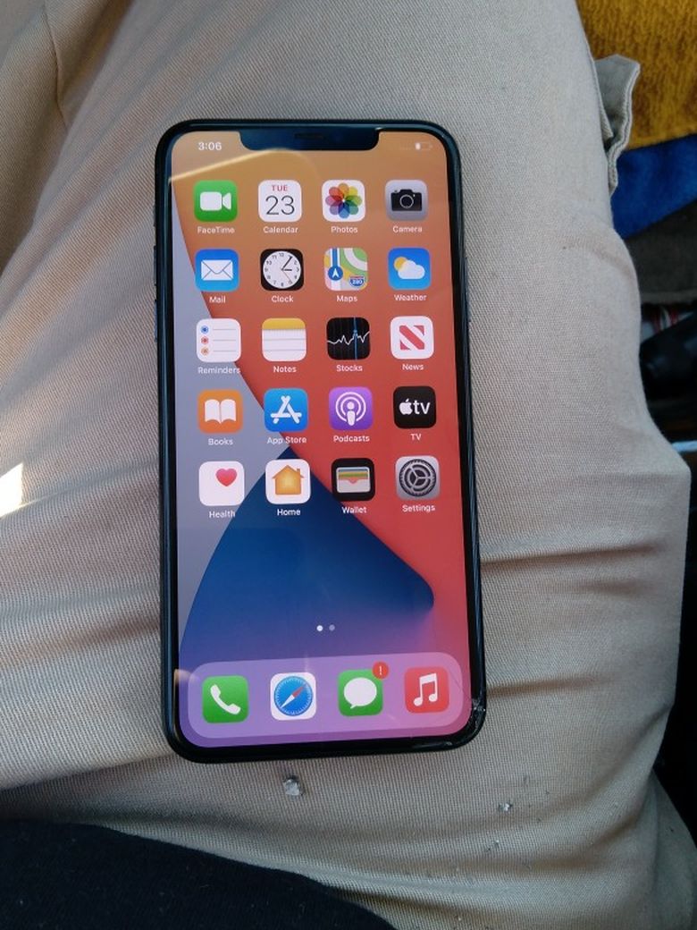 iPhone 1. pro for Sale in Whittier, CA - OfferUp
