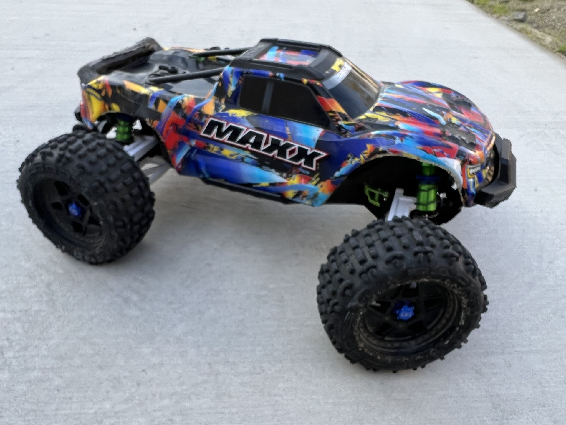 Traxxas Maxx V2 6s with Traxxas Battery - Highly Modded for Sale in ...