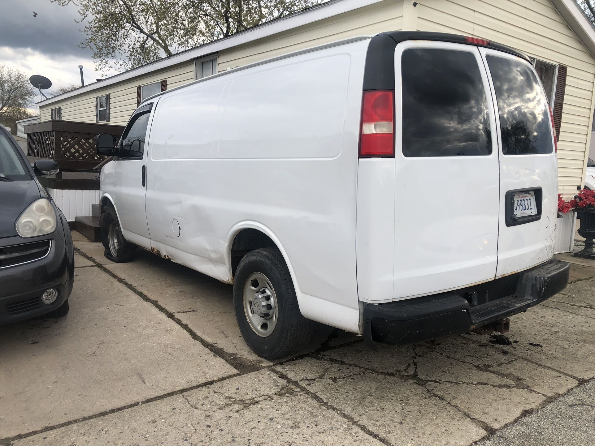 Chevy Work Van for Sale in Round Lake Heights, IL - OfferUp