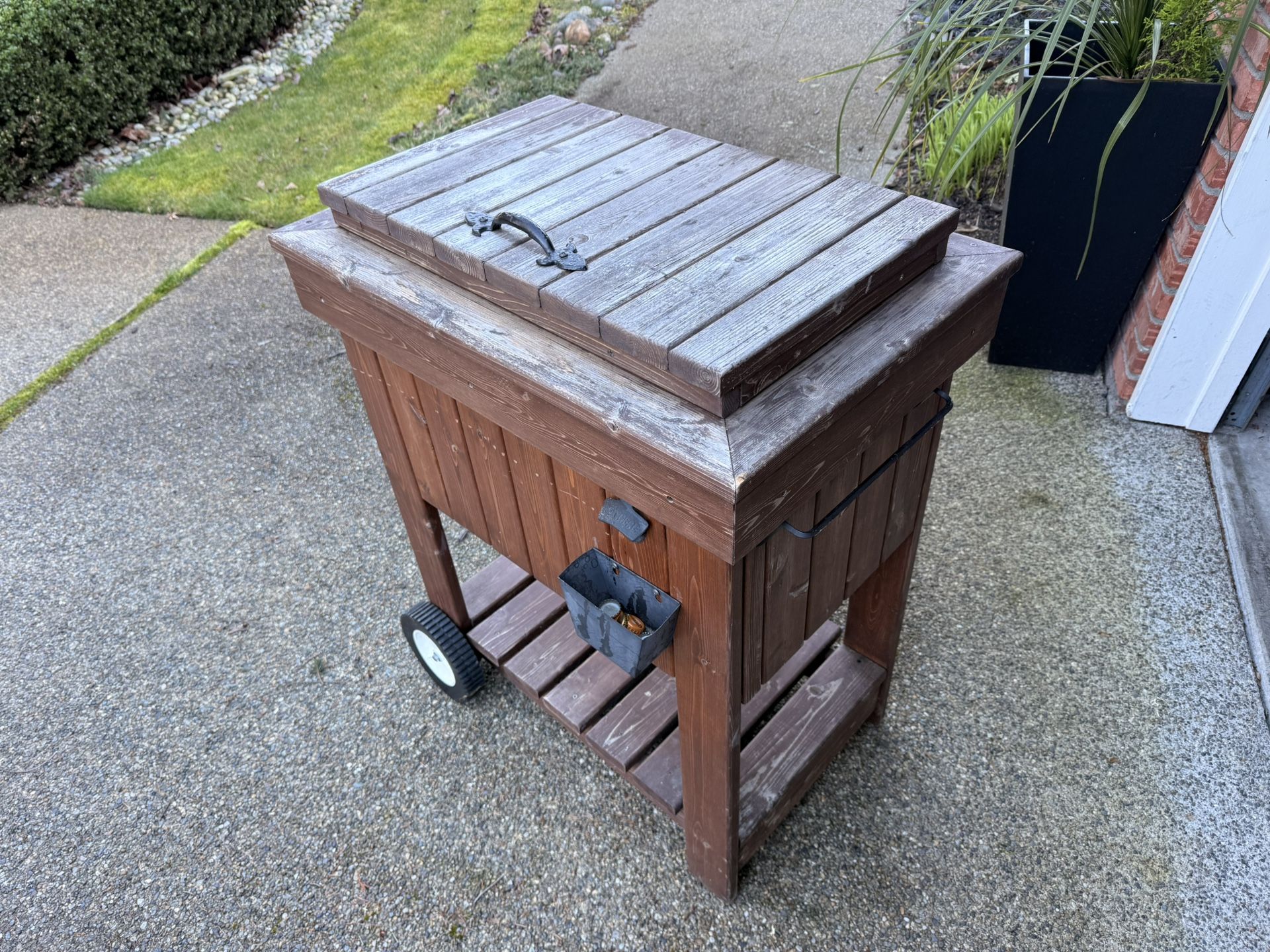 Rolling Cooler for Sale in Mukilteo, WA - OfferUp