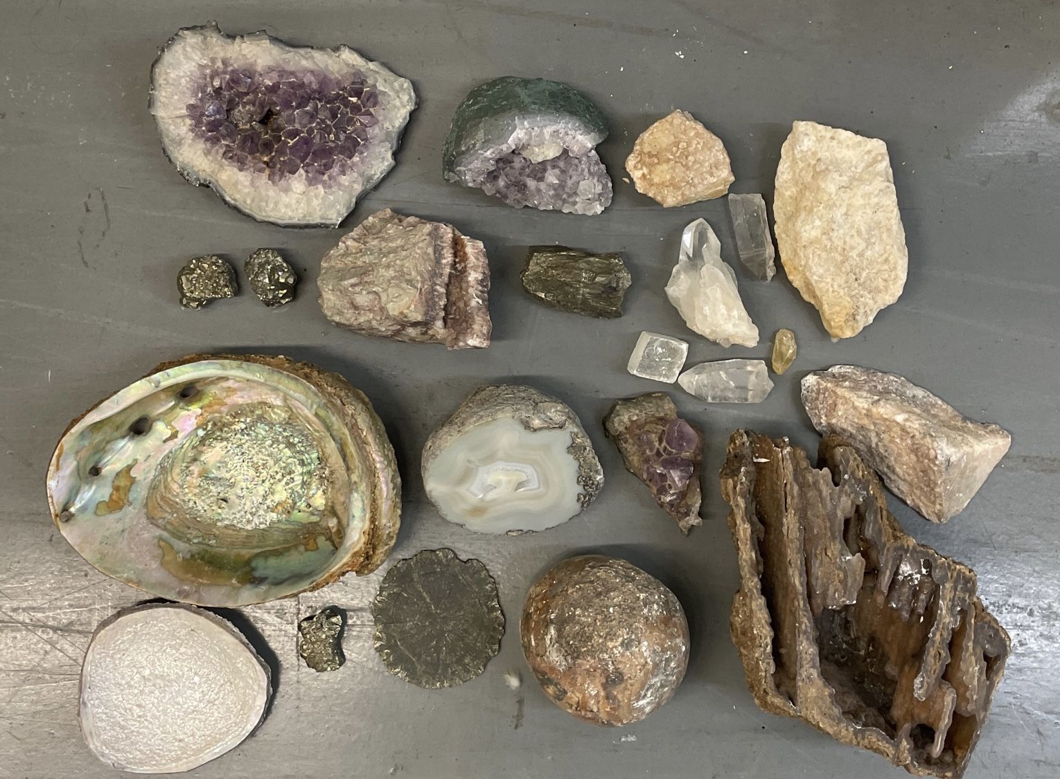 Lot Of 20 Pieces Of Rough, Stone, Shell And Misc. for Sale in Palm ...