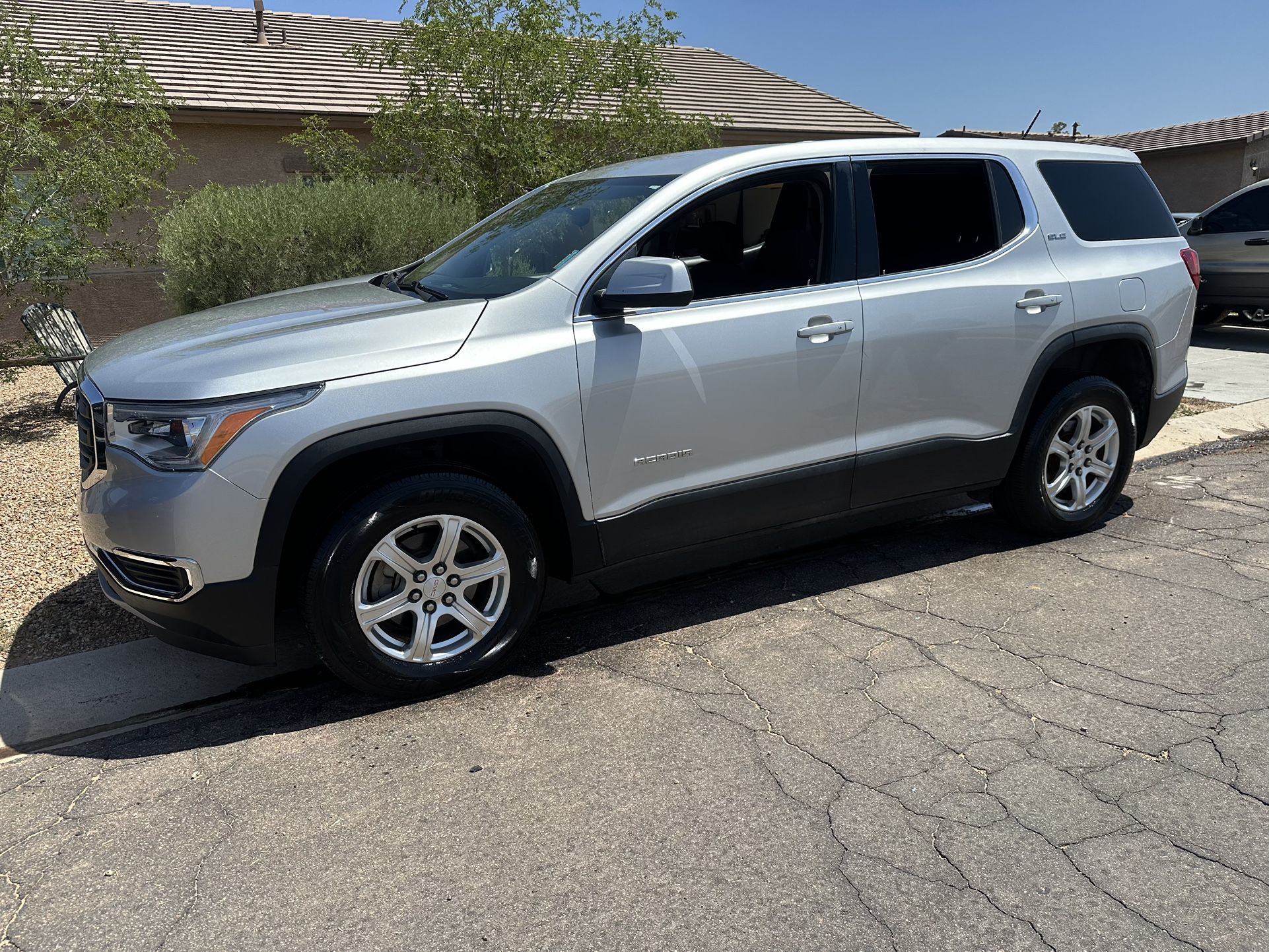 2018 GMC Acadia for Sale in Arizona City, AZ - OfferUp