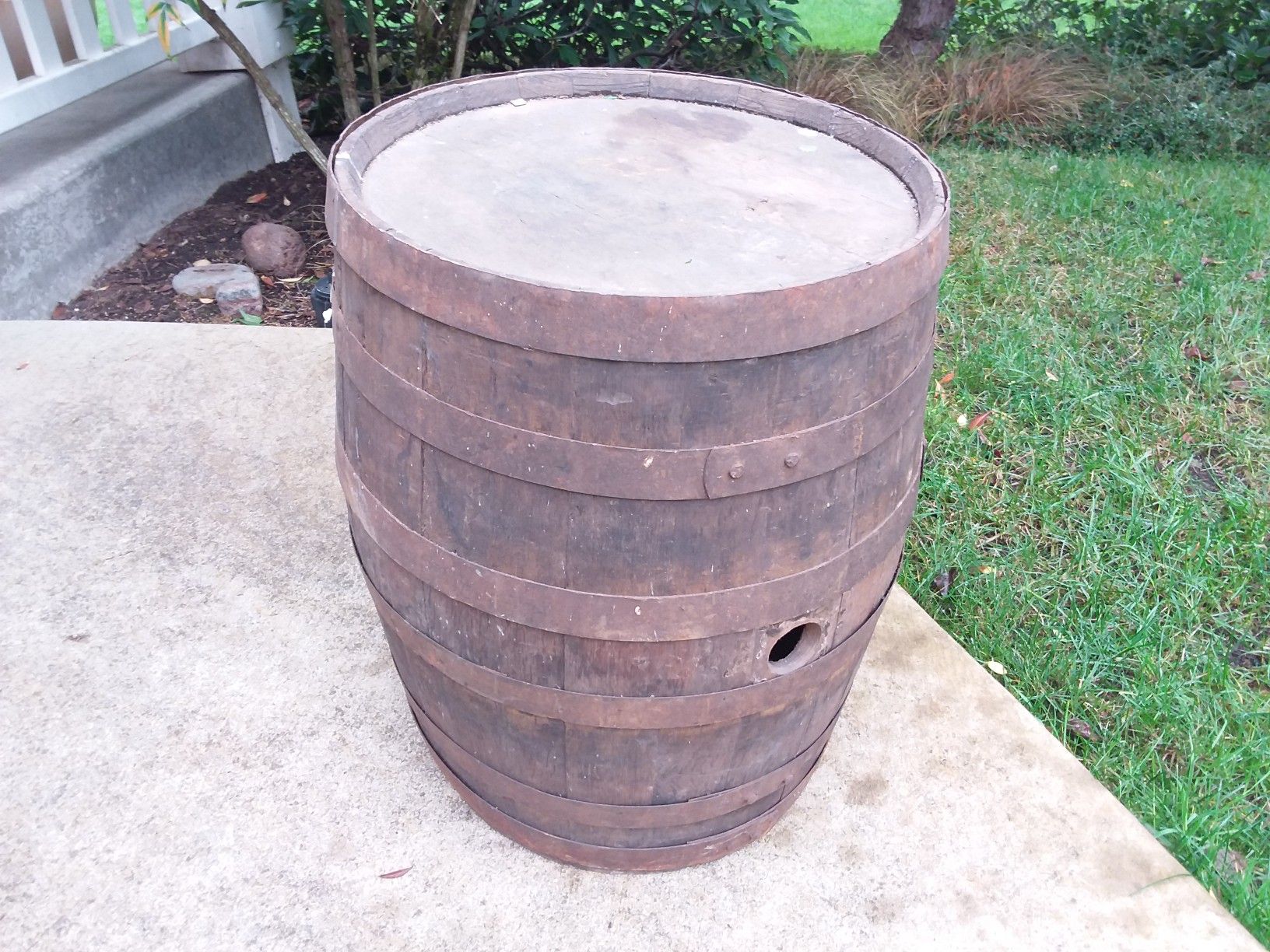 Antique wood wine barrels and bucket for Sale in Vancouver, WA - OfferUp
