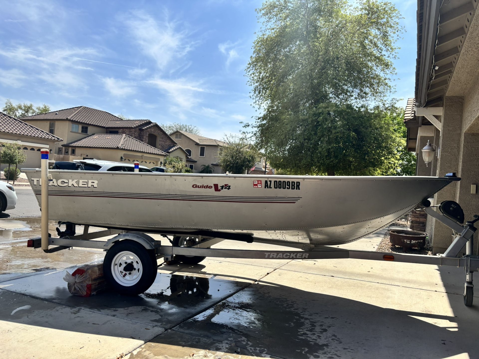 2011 TRACKER V14 ALUMINUM BOAT WITH 2021 MERCURY 9.9HP OUTBOARD MOTOR ...