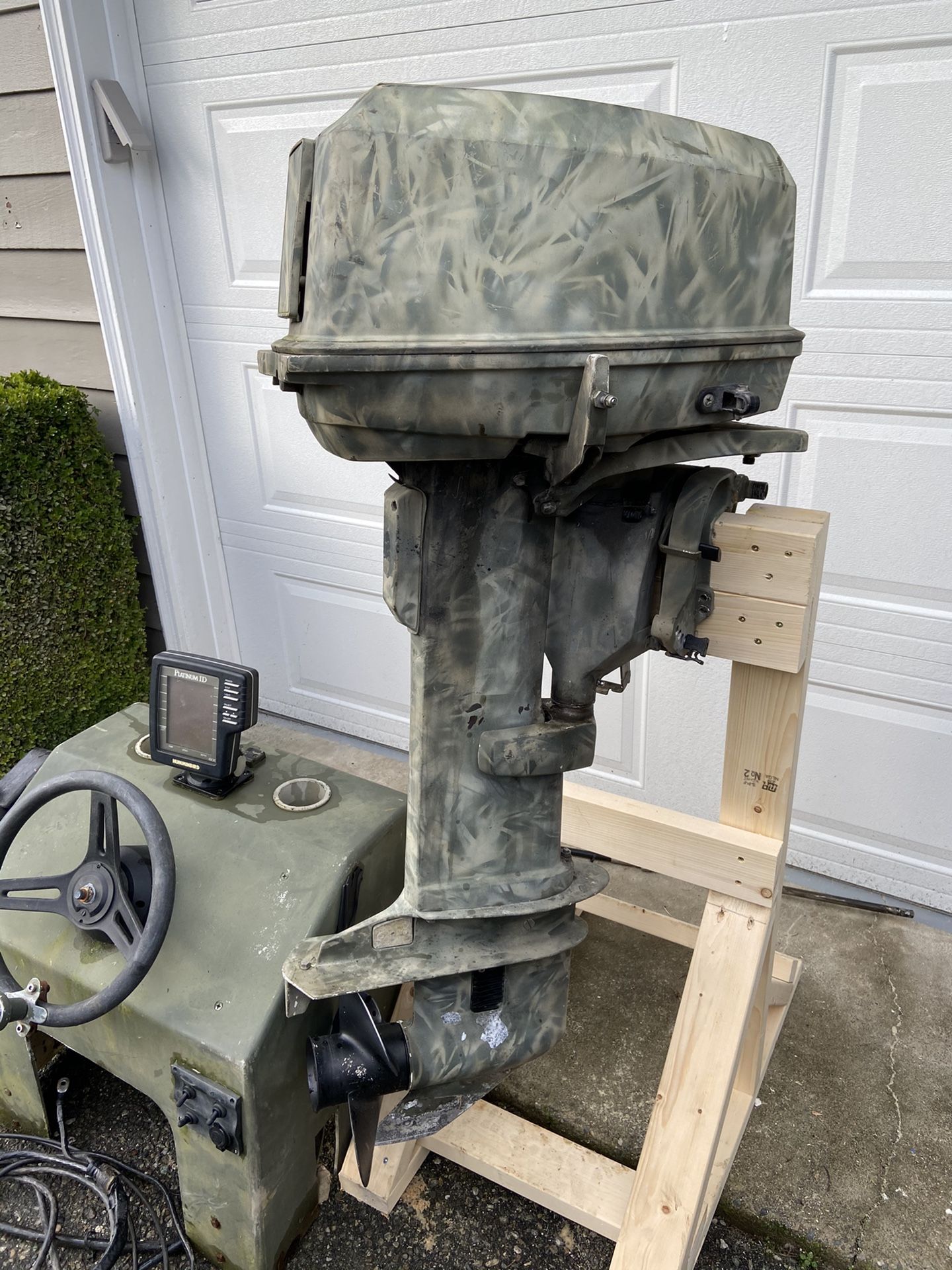 Johnson 25hp outboard w/ controls for Sale in Lynnwood, WA - OfferUp