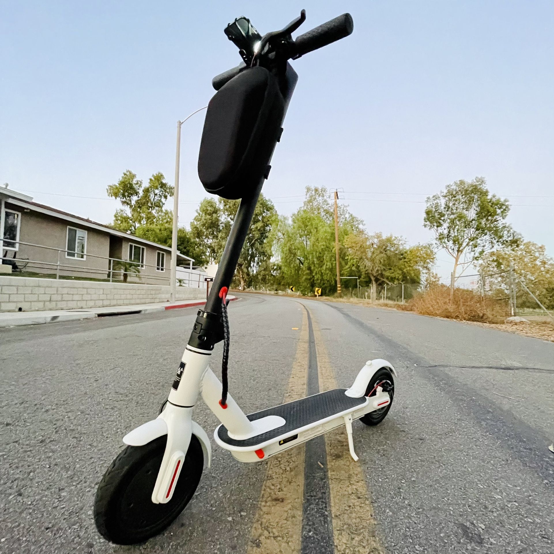 NEW Electric Scooter (S7) 16mph / 19 Mile Range for Sale in San Diego ...