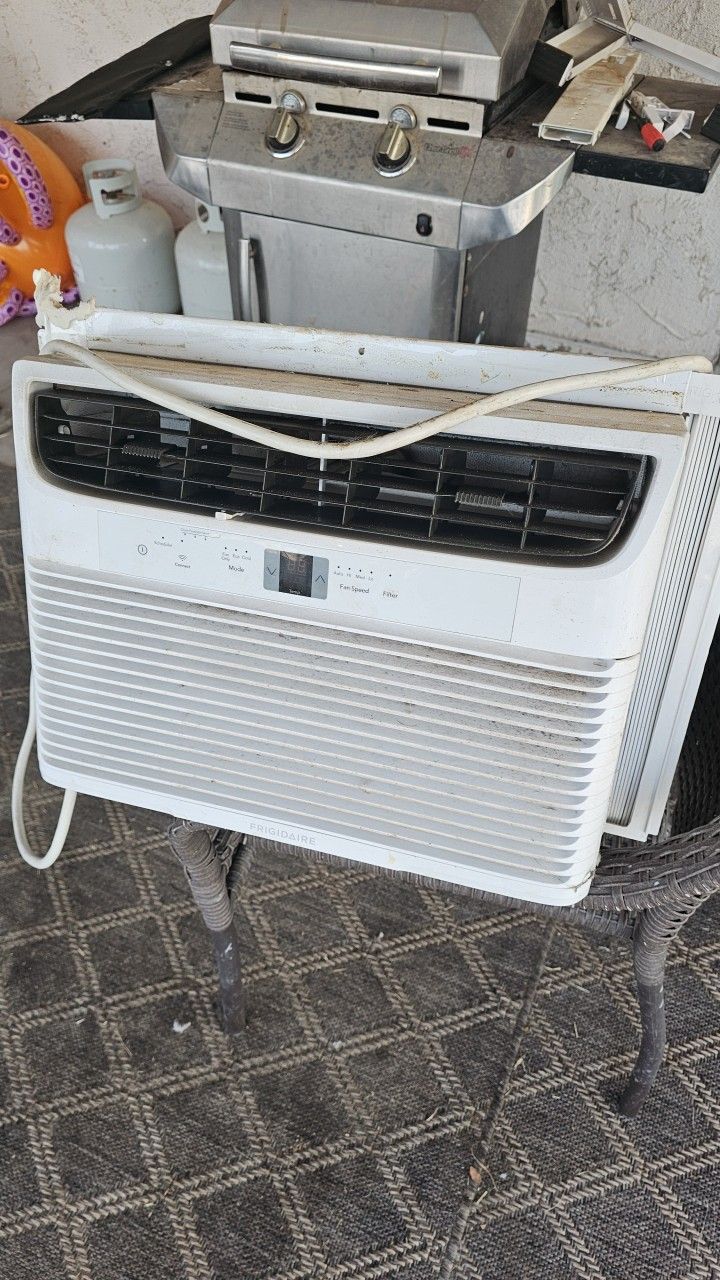 Large Window AC Unit for Sale in Las Vegas, NV - OfferUp
