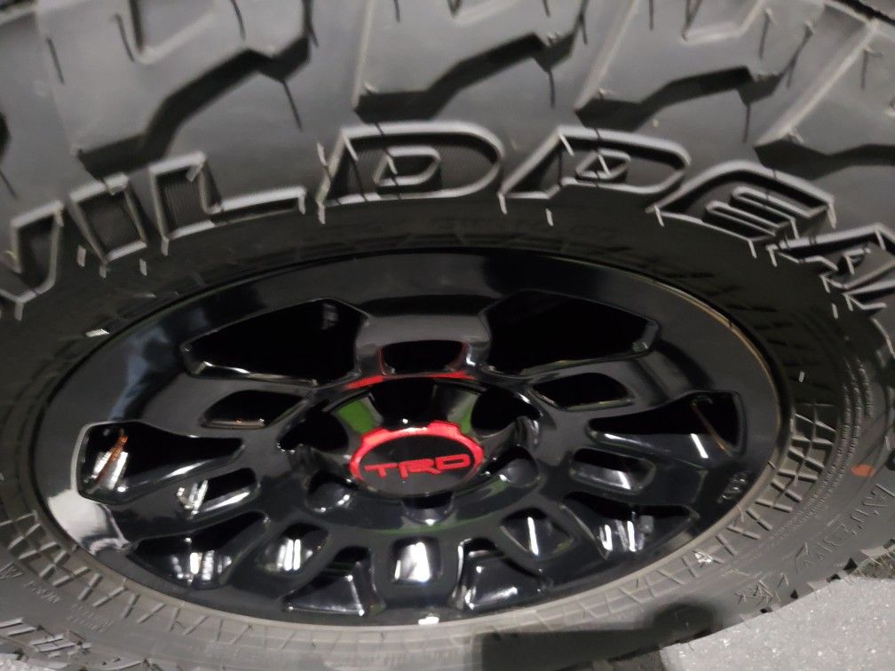 Set of 4 Toyota Tacoma Trd Pro OEM Rims Wheels With Falken Wildpeak AT3 ...