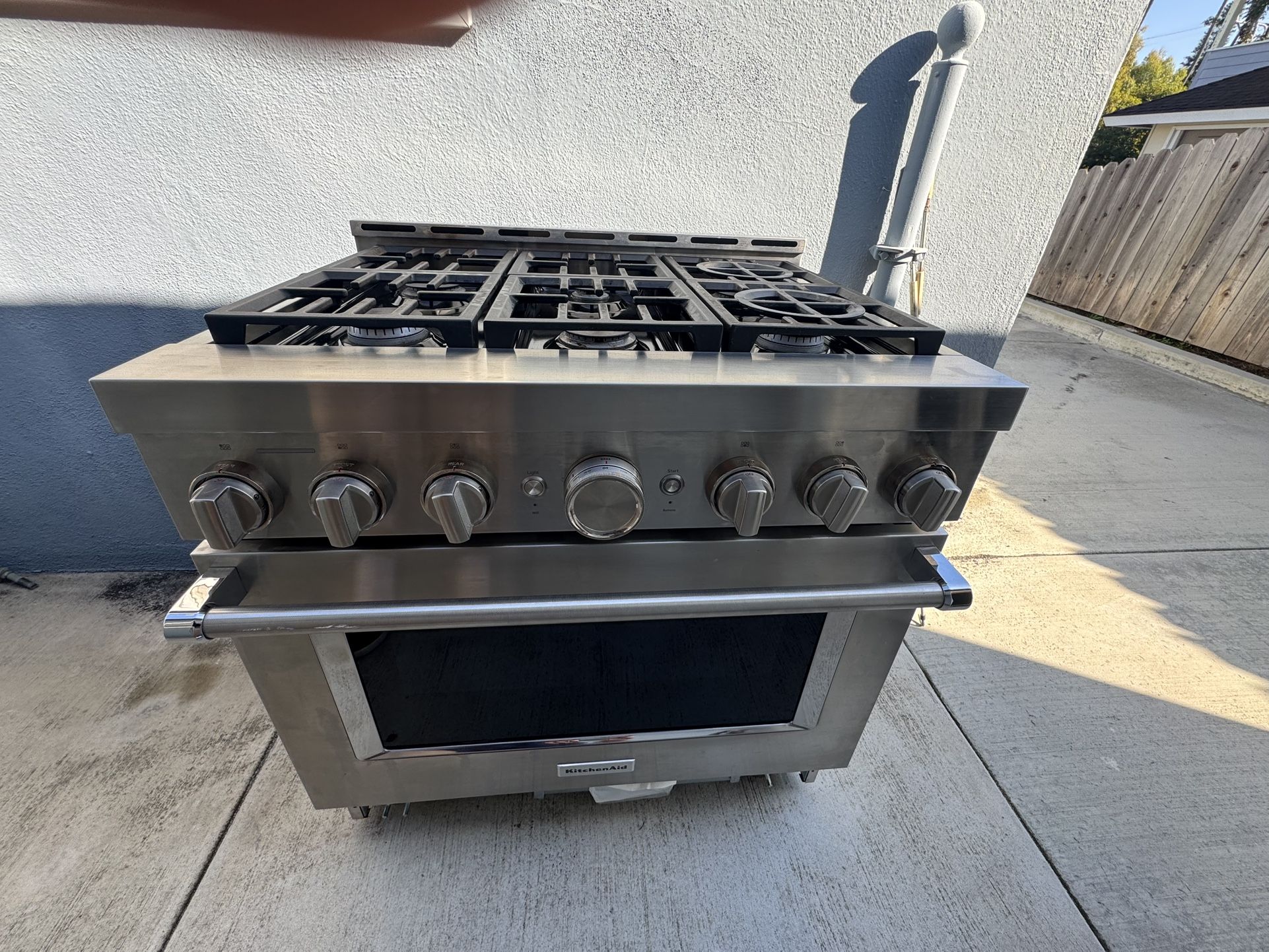 Kitchenaid 36” Stainless Steel Gas Range for Sale in Newport Beach, CA ...