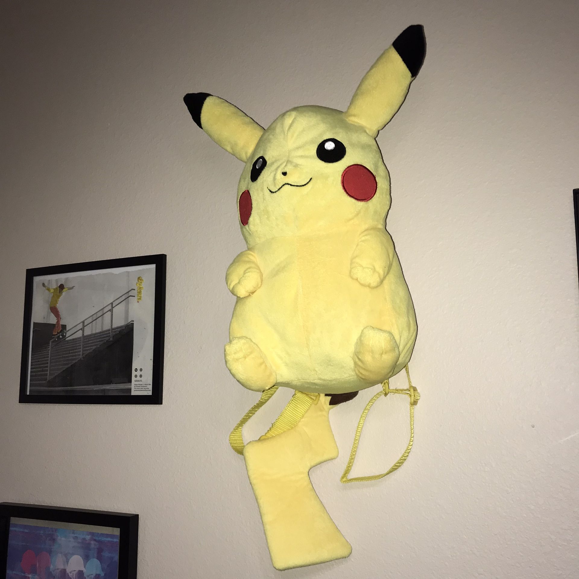 2012 Pokemon Pikachu Back Pack for Sale in Fresno, CA - OfferUp