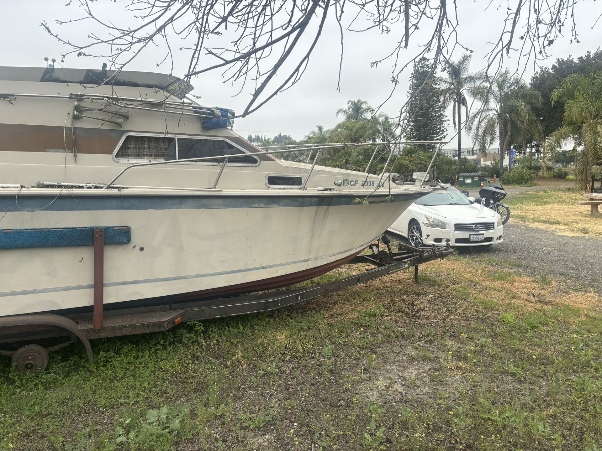 It’s 1978 skip jack fly bridge cabin cruiser 28’ foot for Sale in ...
