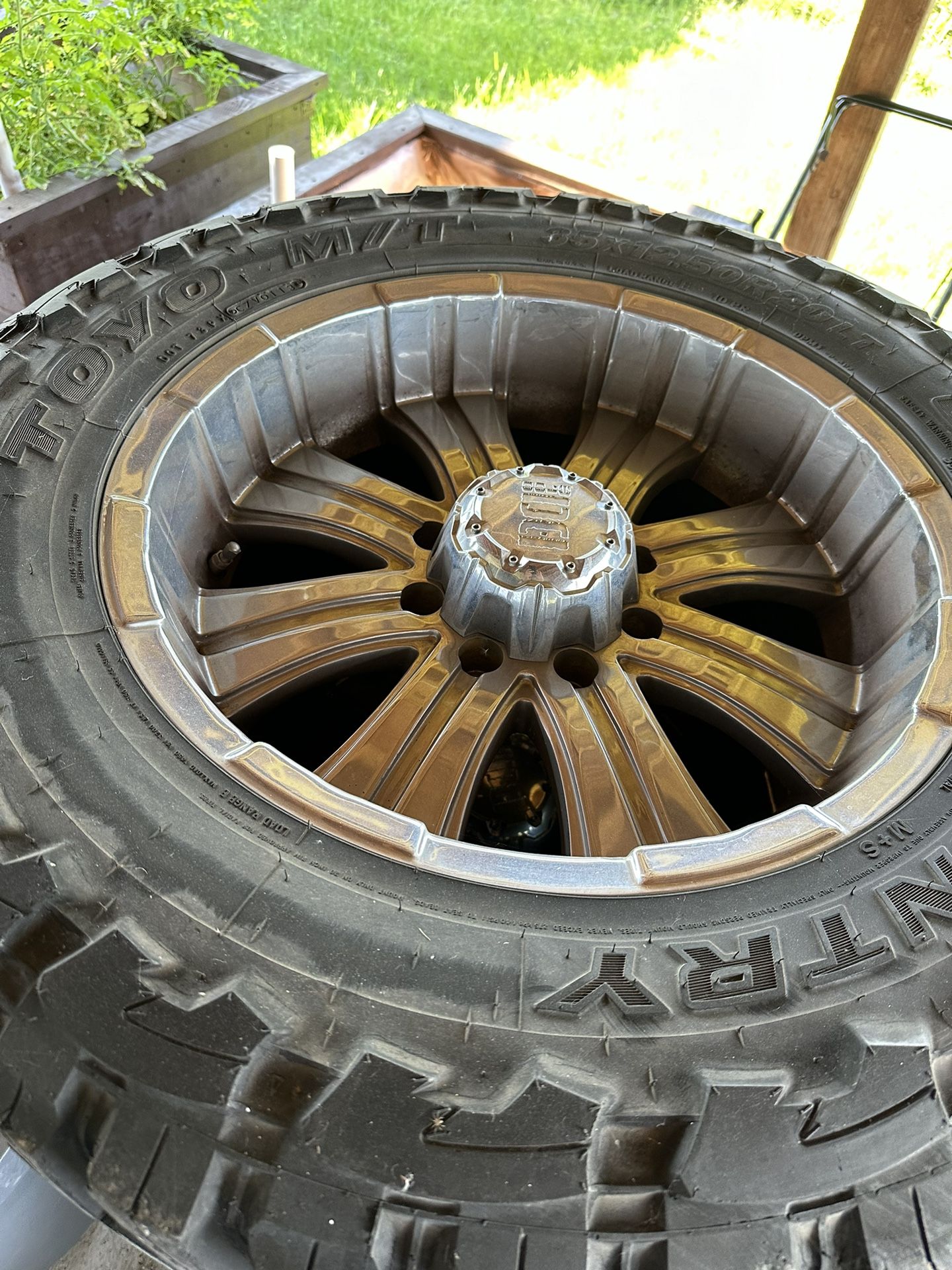 20 Inch Wheels And 35 Inch Tires for Sale in Sacramento, CA - OfferUp