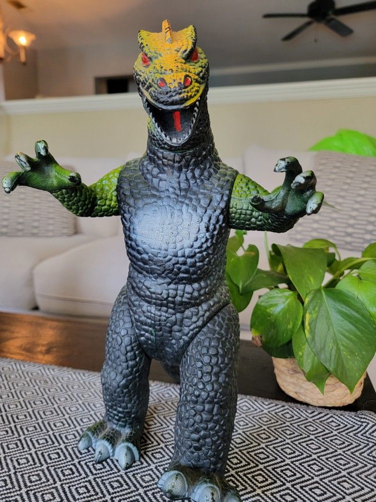 1997 Godzilla $20 for Sale in Pico Rivera, CA - OfferUp