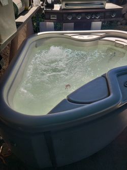 3 Person Spa 250.00 Bo Chuck (contact info removed) for Sale in Modesto ...